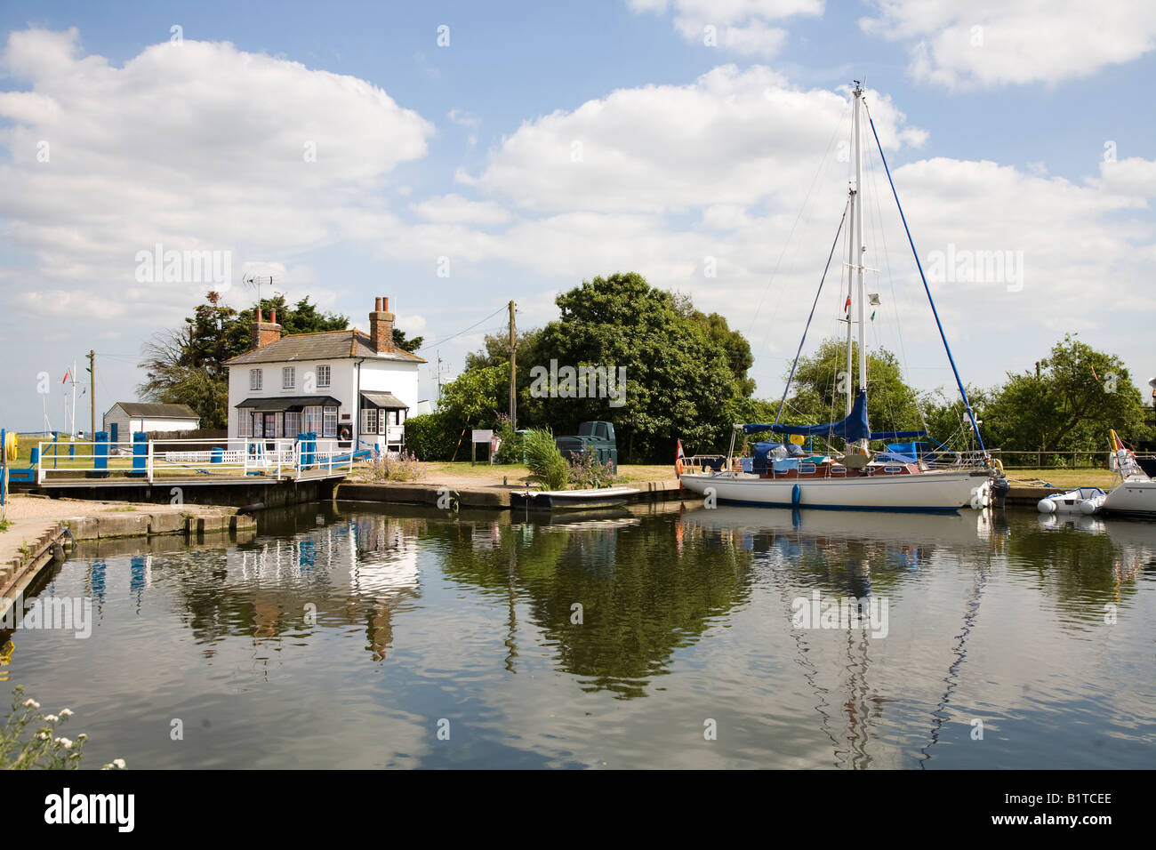 Tidal lock hi-res stock photography and images - Alamy
