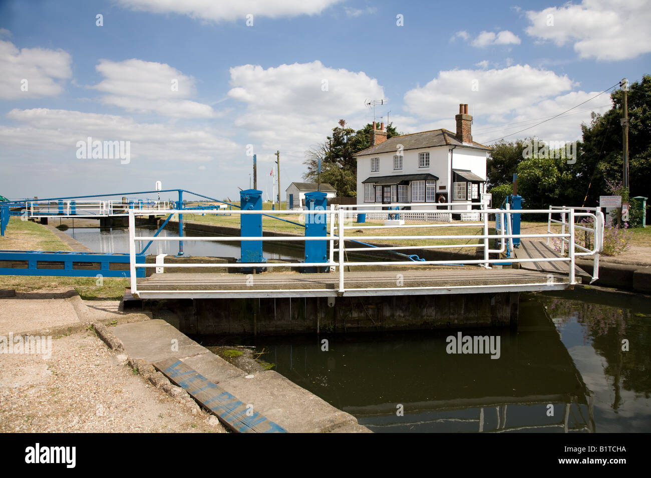 Sea lock at heybridge basin hi-res stock photography and images - Alamy