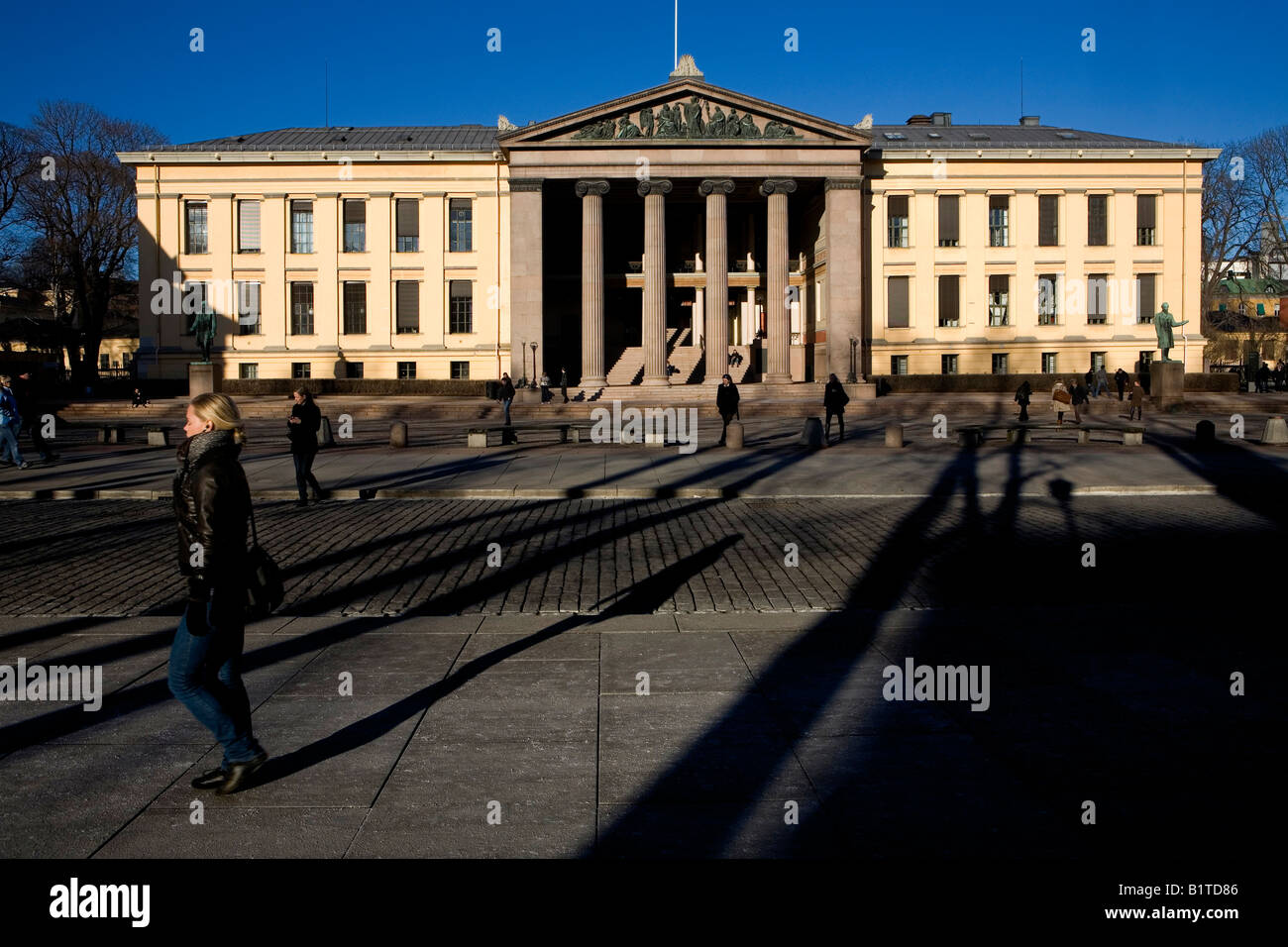 University oslo karl johans hi-res stock photography and images - Alamy