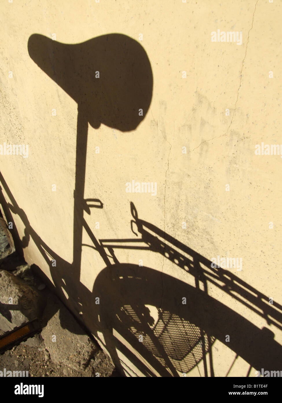 one bike shadow on wall outdoors Stock Photo - Alamy