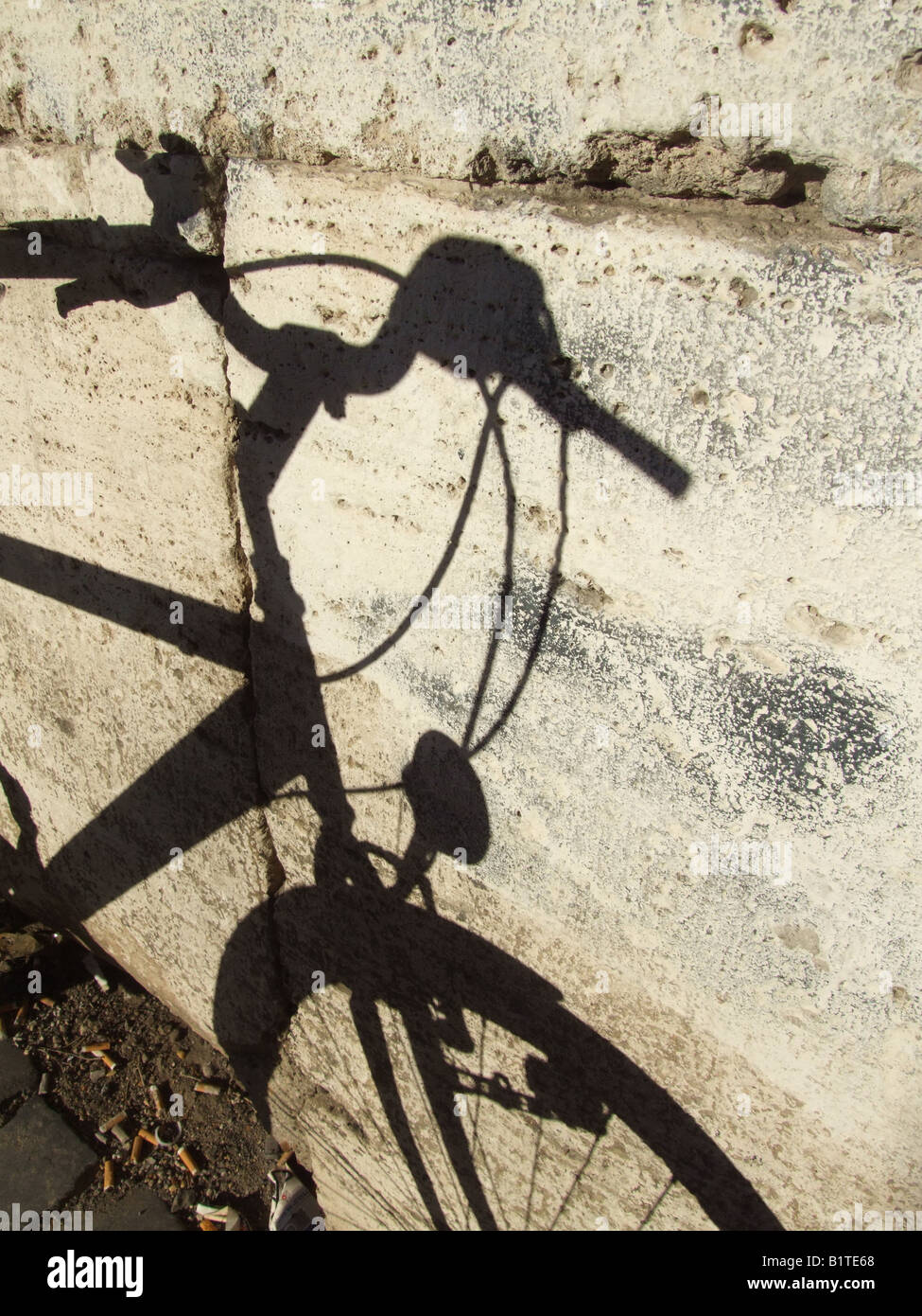 one bike shadow on wall outdoors Stock Photo - Alamy