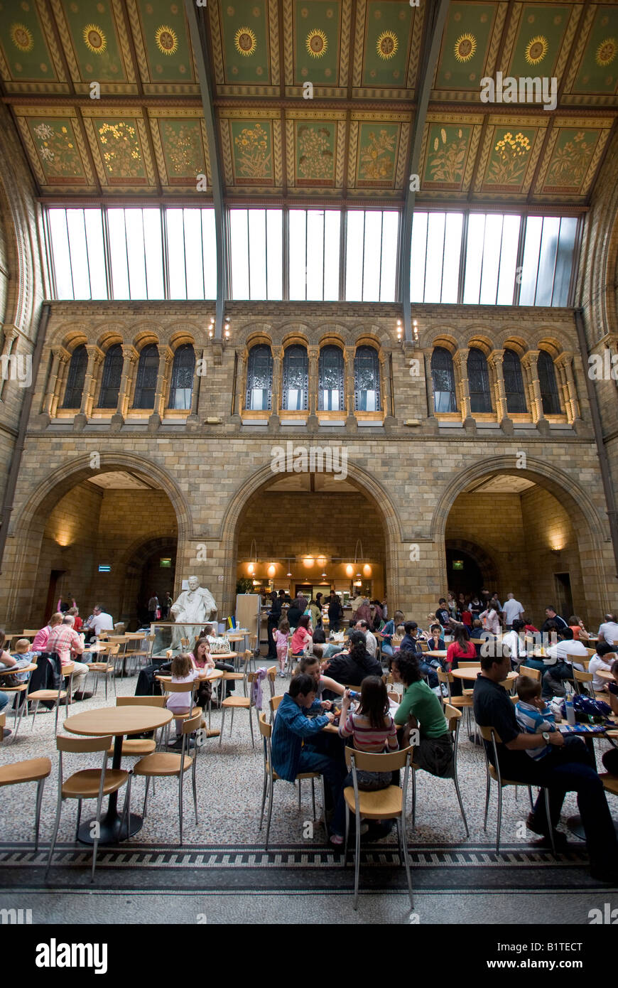 Cafe british museum london hi-res stock photography and images - Alamy