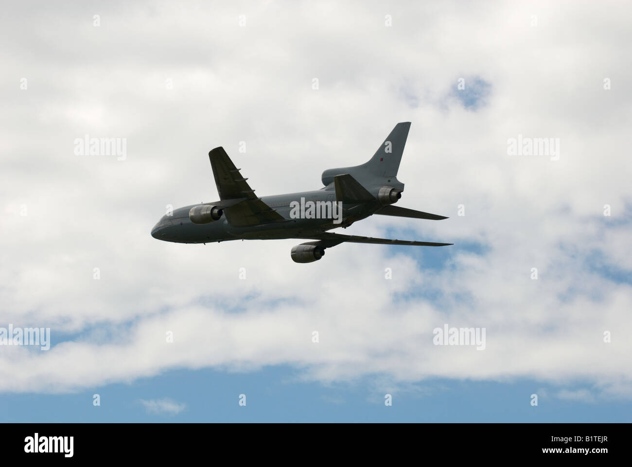 Lockheed tristar raf tanker aircraft hi-res stock photography and ...