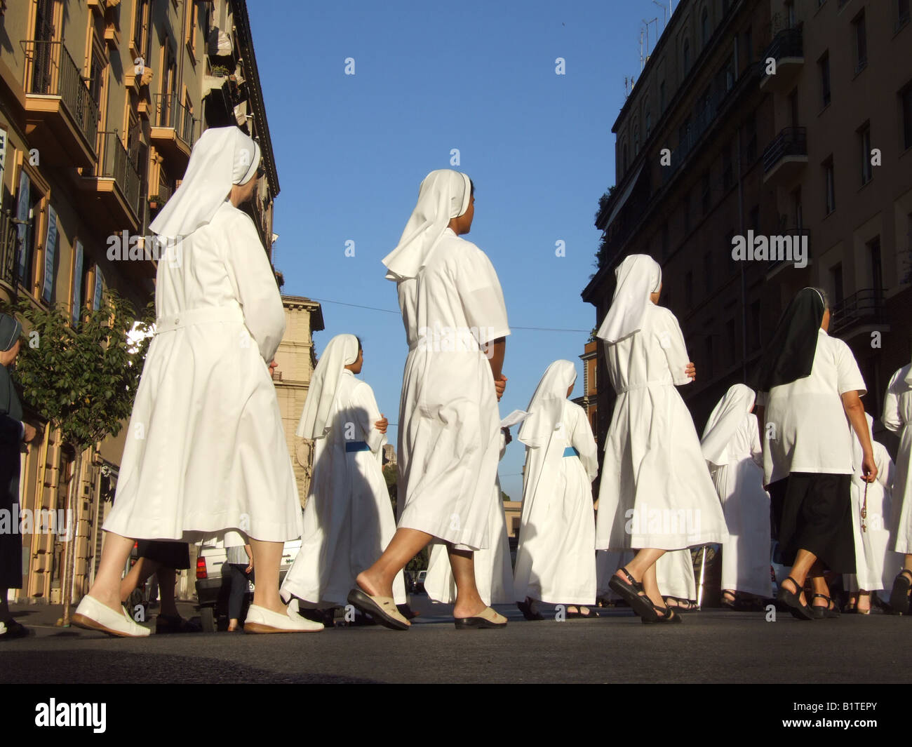 nuns at religious procession in rome italy Stock Photo - Alamy