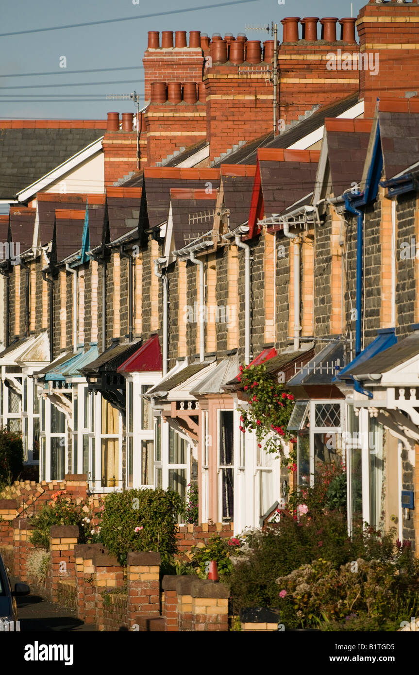 Two storey bay window hi-res stock photography and images - Alamy