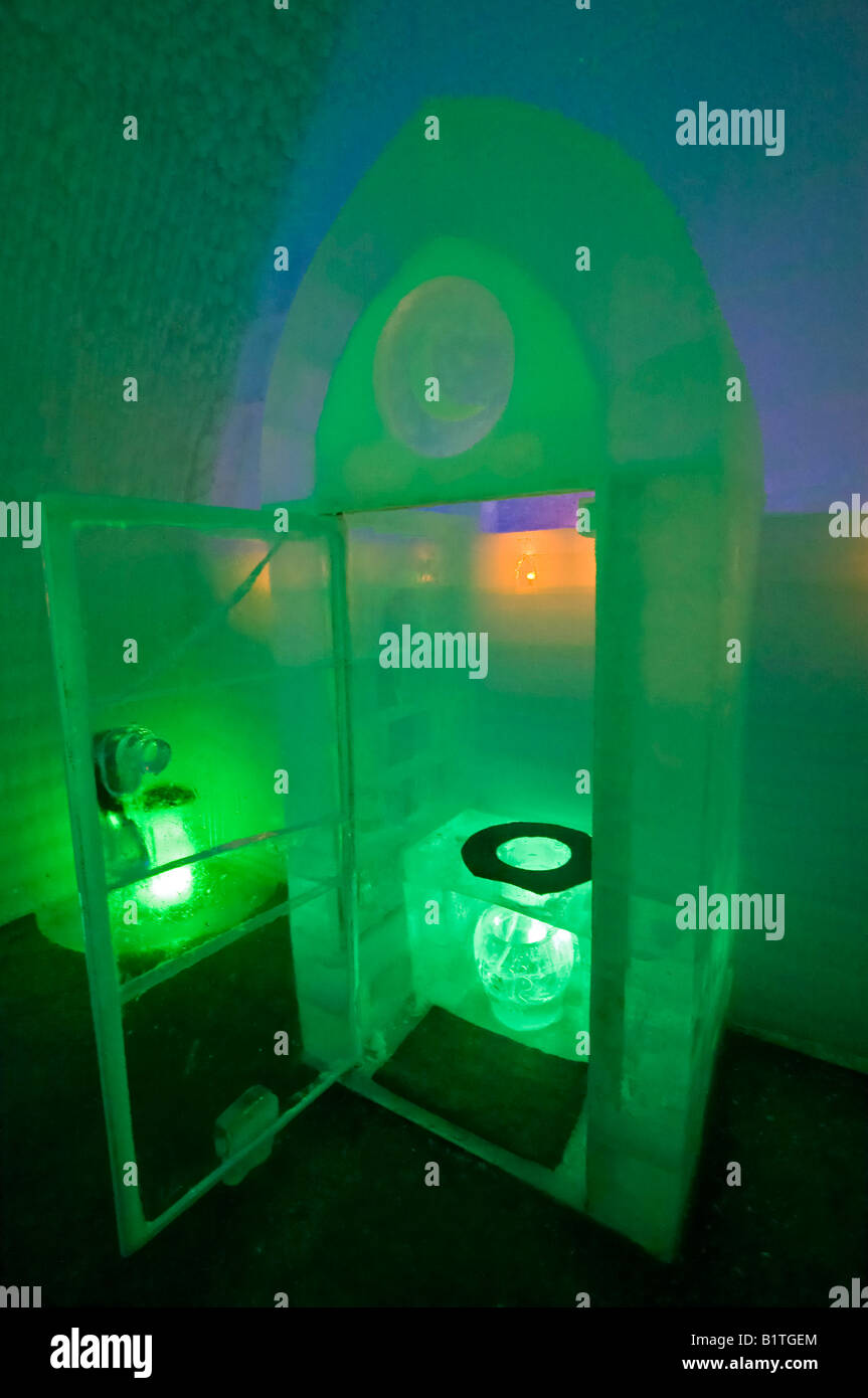 Outhouse chena toilet ice cold winter hi-res stock photography and ...