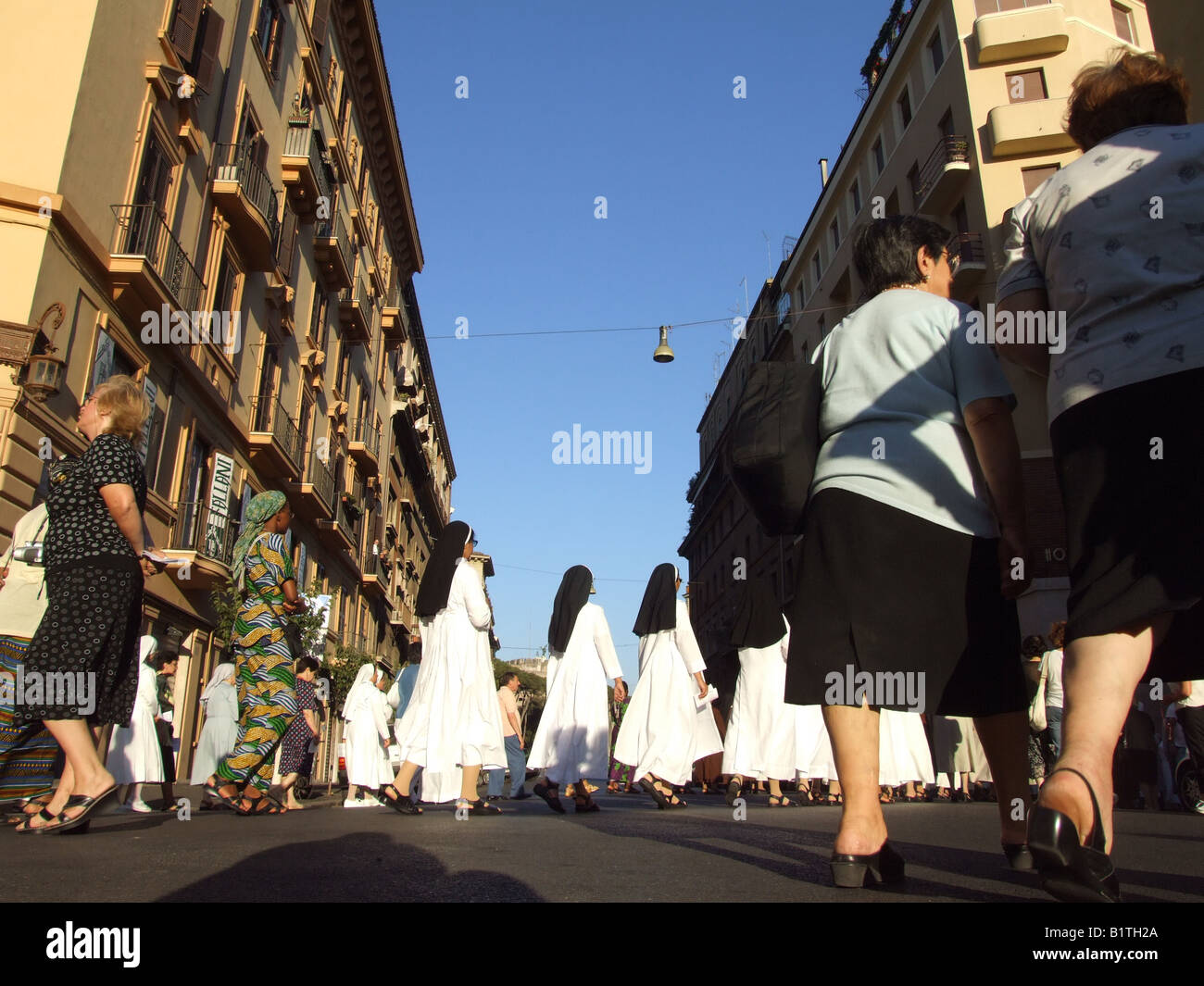nuns at religious procession in rome italy Stock Photo - Alamy