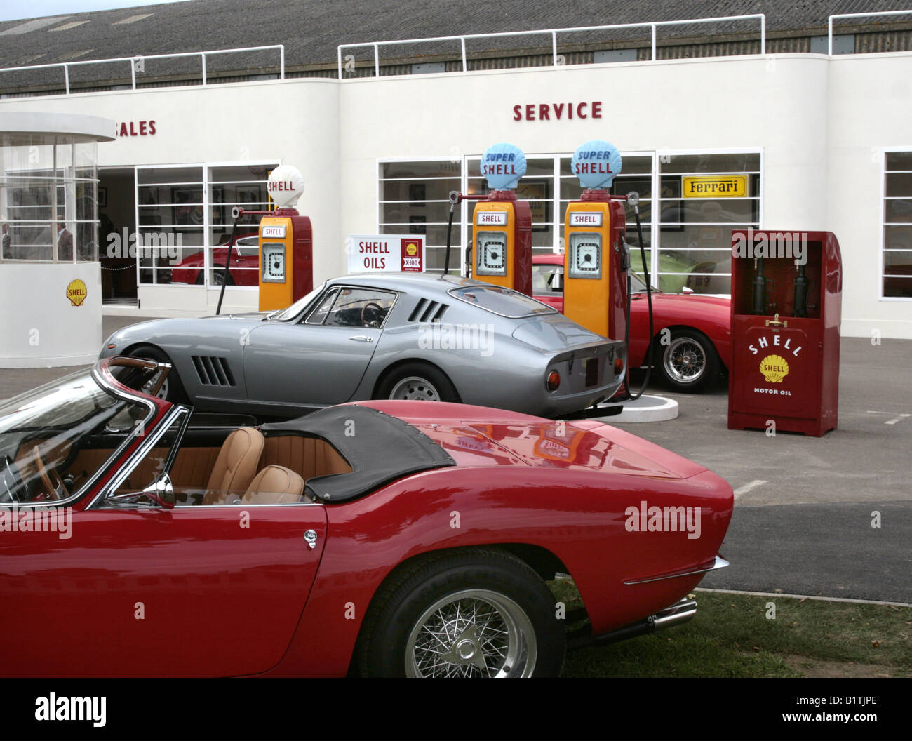 Ferrari garage at the Goodwood Revival 2007 Stock Photo - Alamy