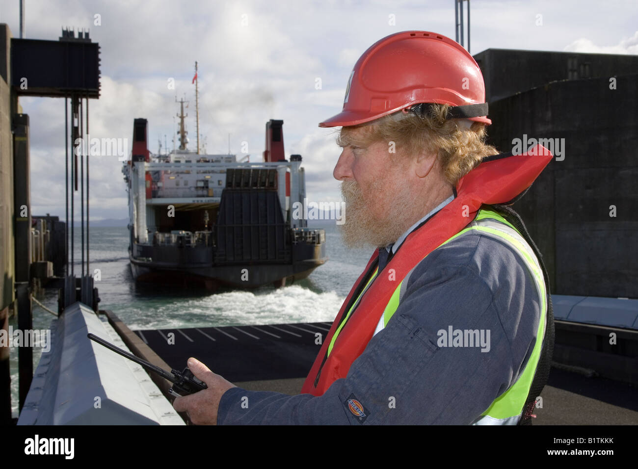 Pier master at work Stock Photo - Alamy