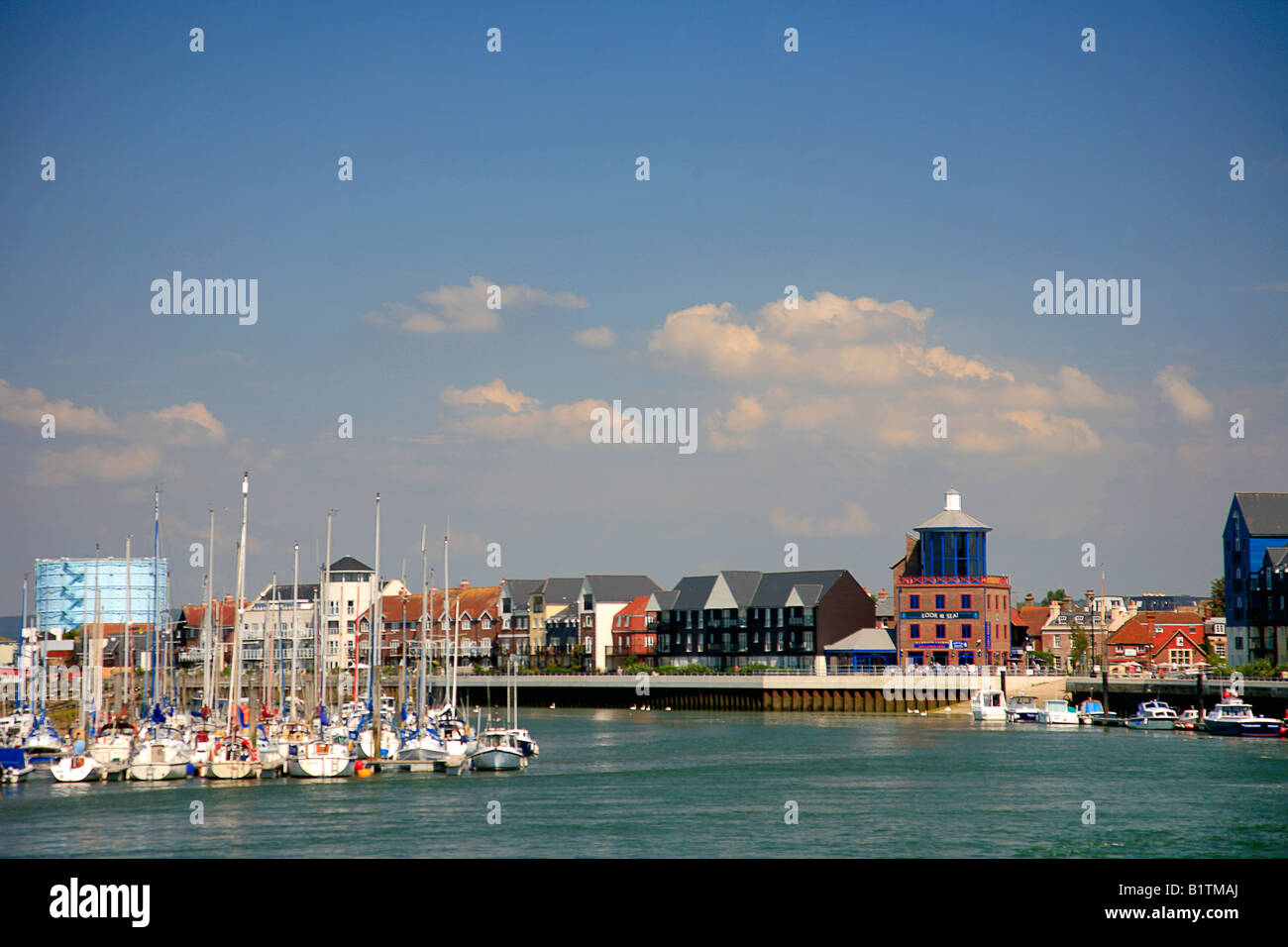 Littlehampton yacht club hi-res stock photography and images - Alamy