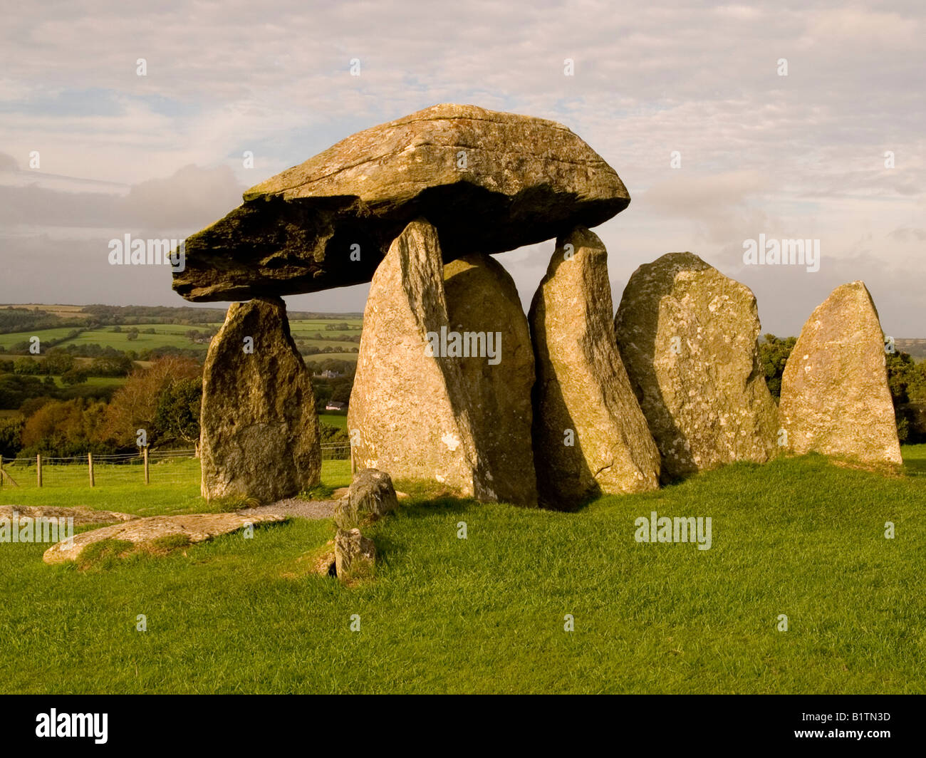 Buriel site hi-res stock photography and images - Alamy