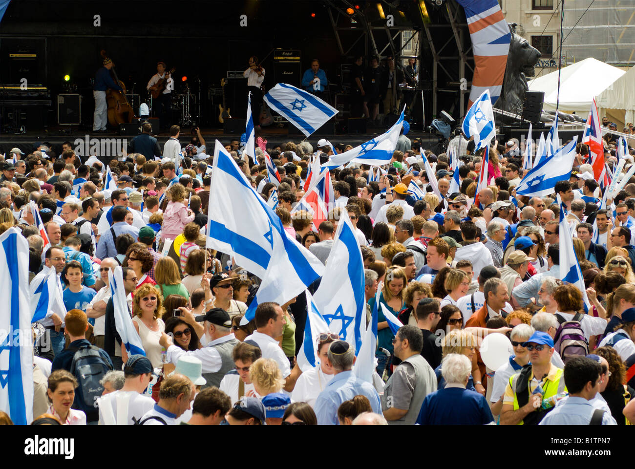 Israeli flag london hi-res stock photography and images - Alamy
