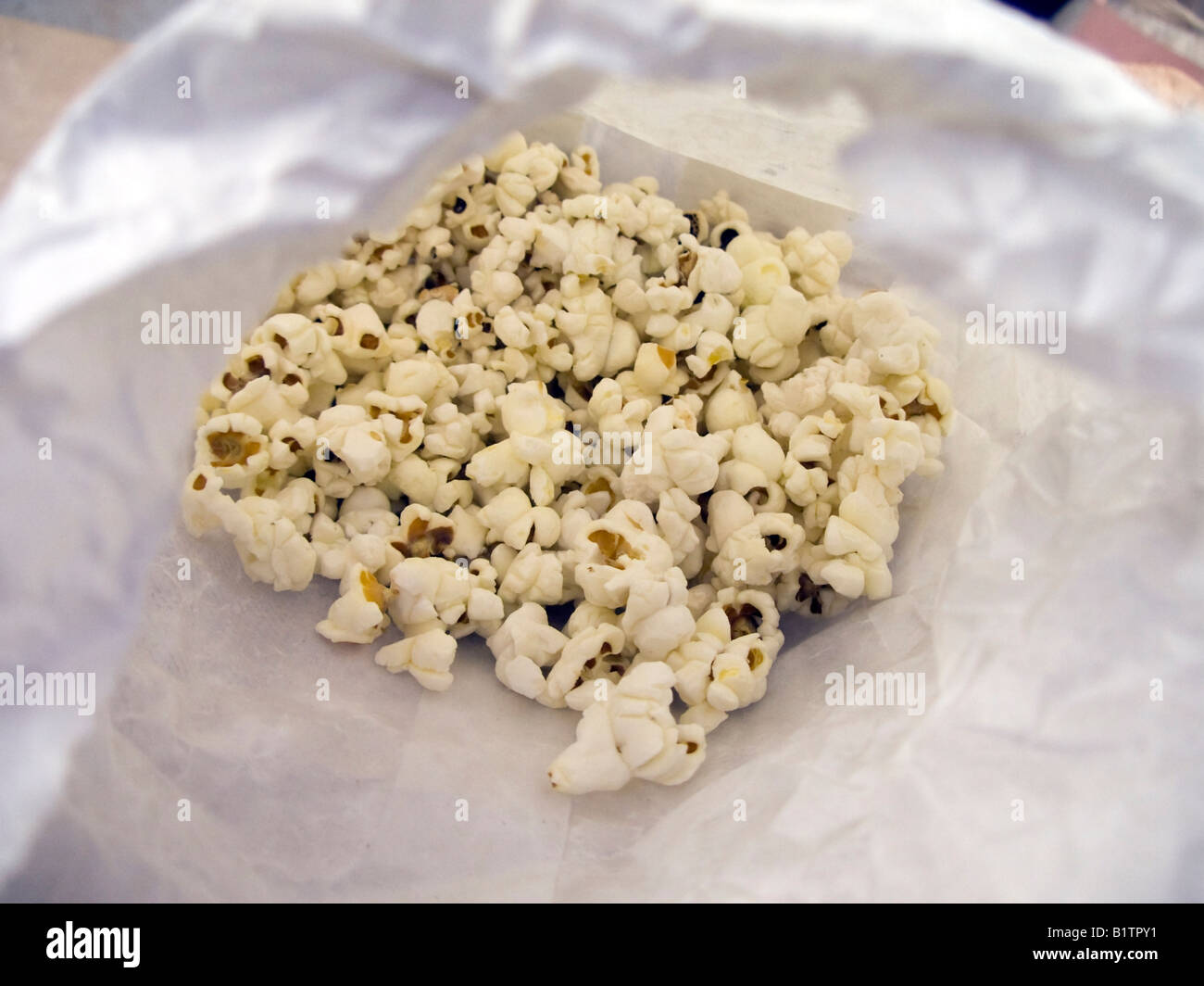 A bag of popcorn Stock Photo - Alamy