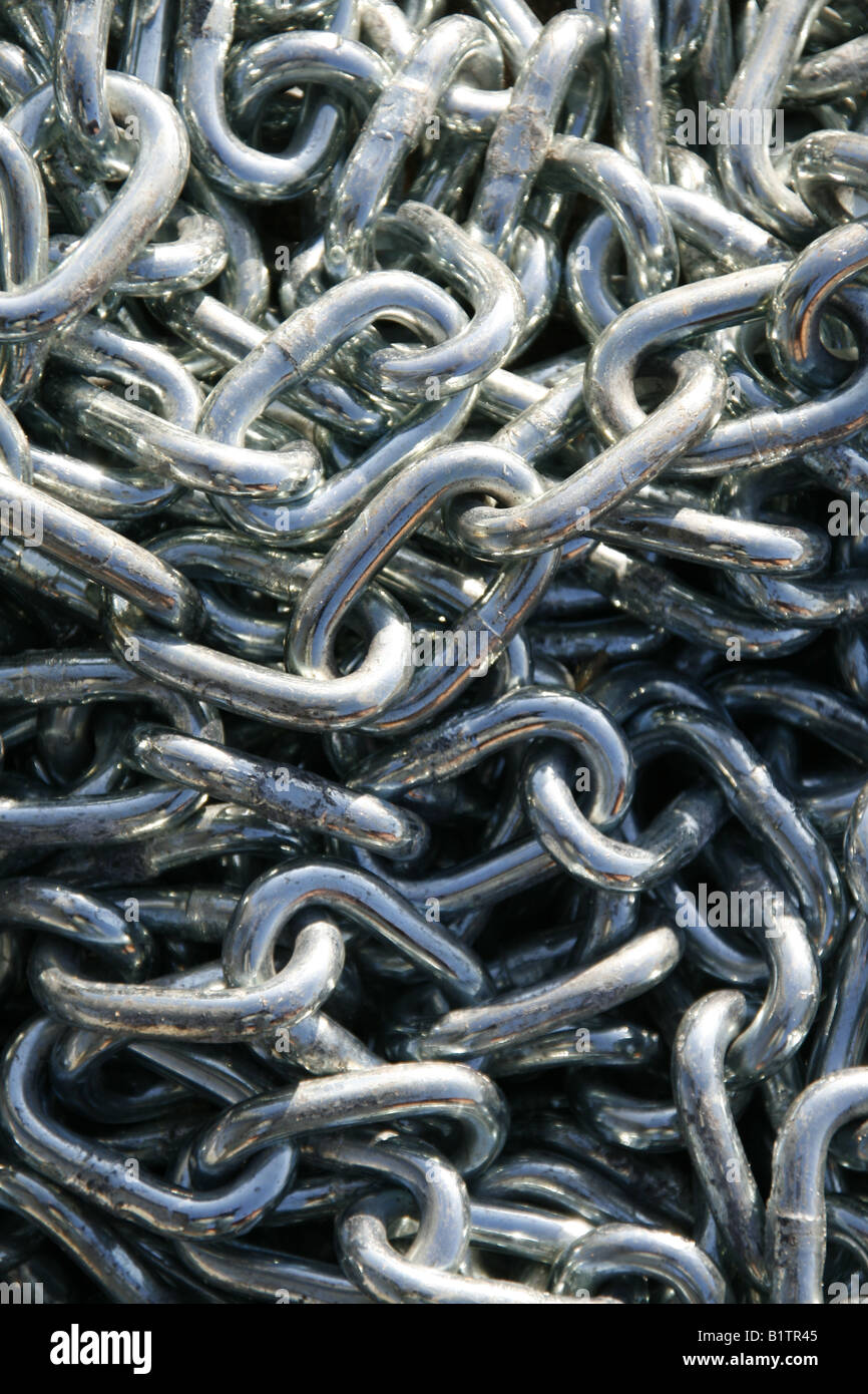 detail of many metal chain links Stock Photo - Alamy