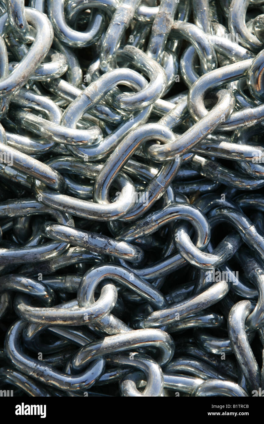 detail of many metal chain links Stock Photo - Alamy