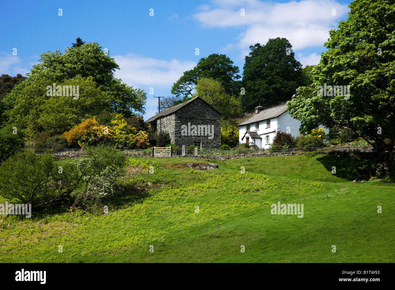 Loughrigg Tarn Traditional Lakeland Stone Cottages Above The Tarn In ...