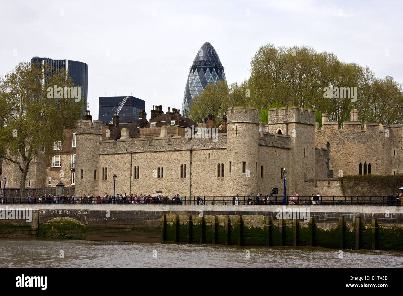 Medieval palace tower london london hi-res stock photography and images ...
