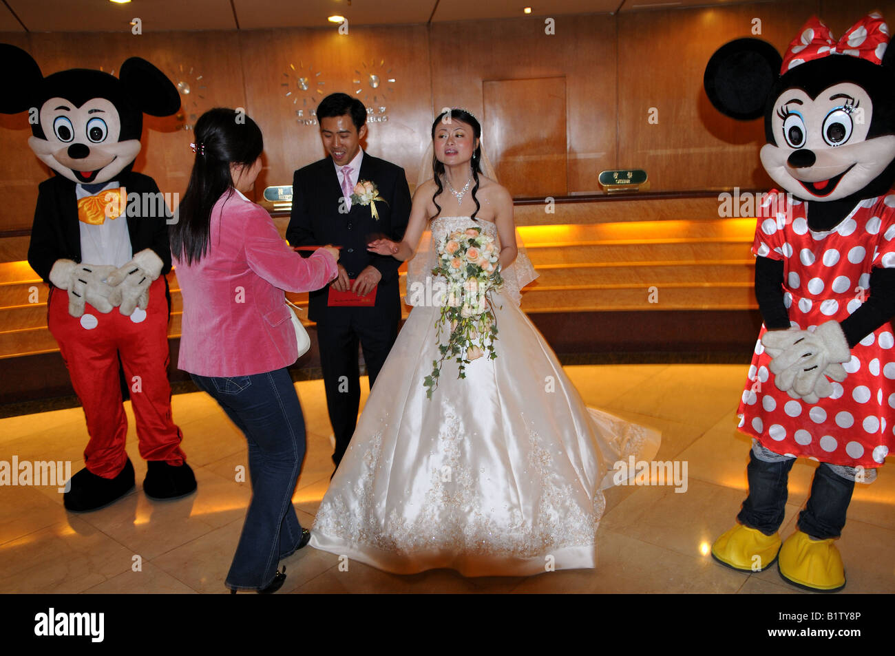 Mick and mouse hi-res stock photography and images - Alamy