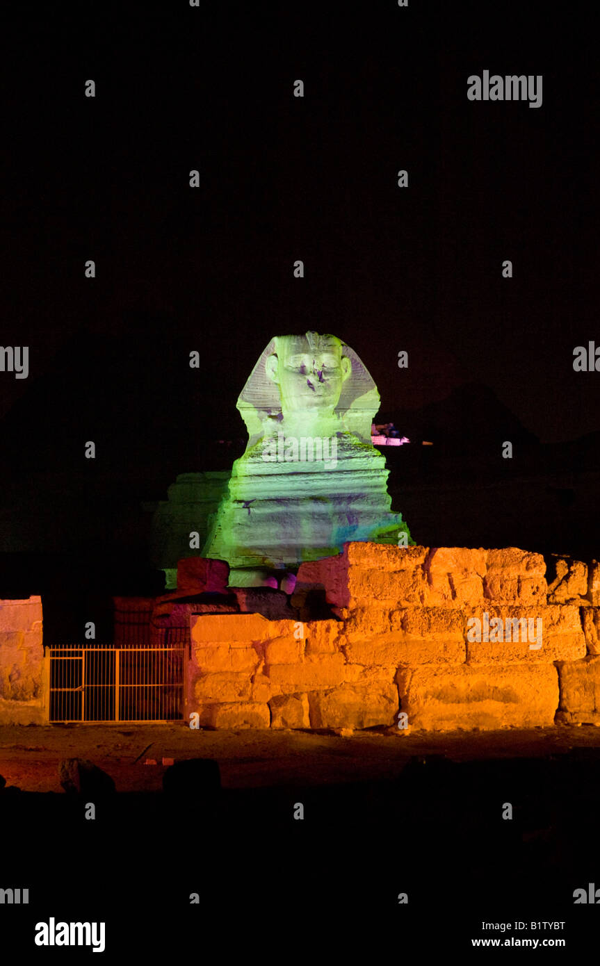 Night view of The Sphinx during the Sound and Light Show Stock Photo ...