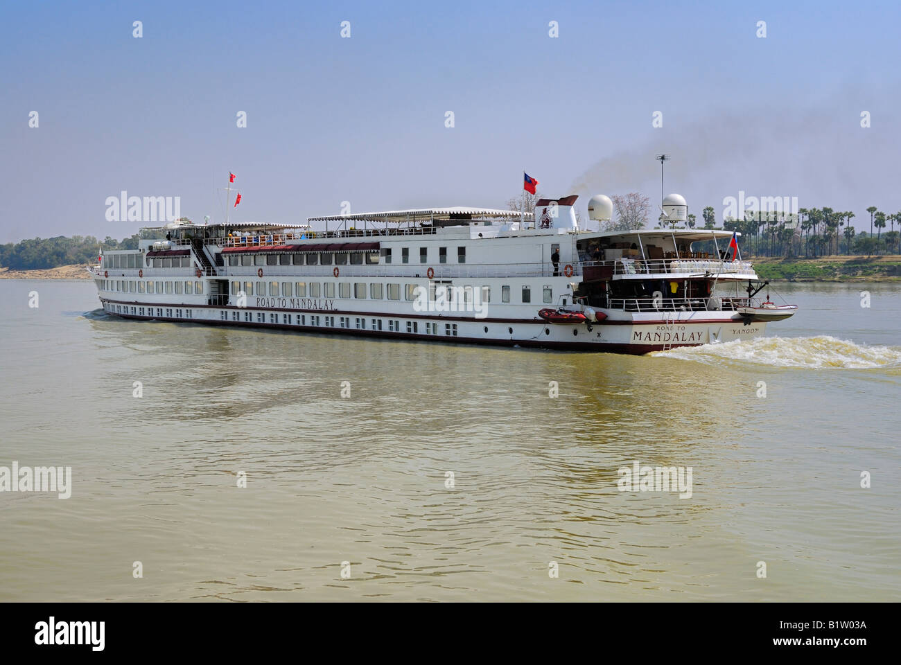 ASIA MYANMAR BURMA BIRMA MANDALAY AYEYARWADY RIVER former river Rhine ...