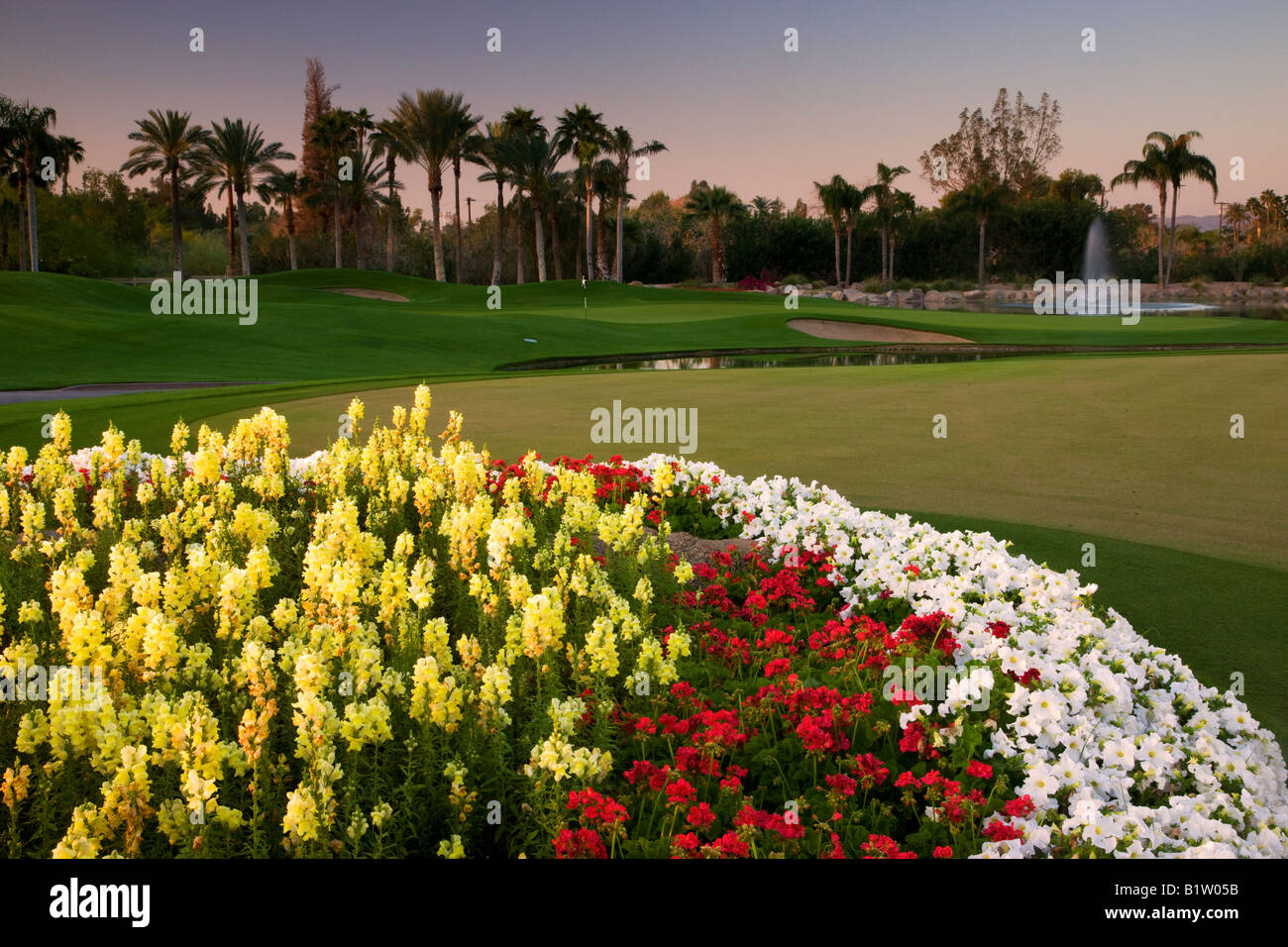 The putting green and the 9th hole of the Canyon Golf Course at the ...