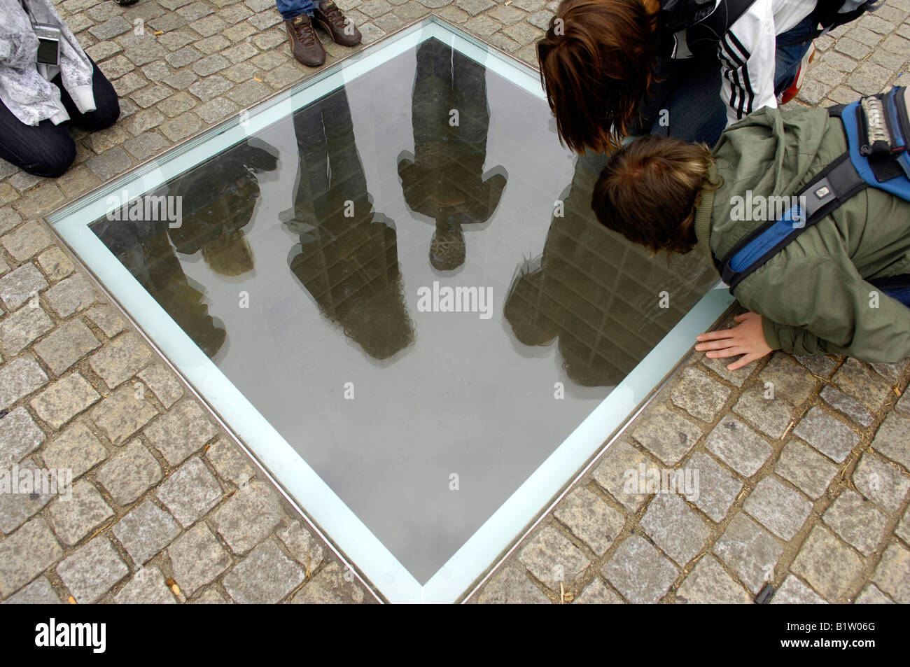 Opernplatz berlin hi-res stock photography and images - Alamy