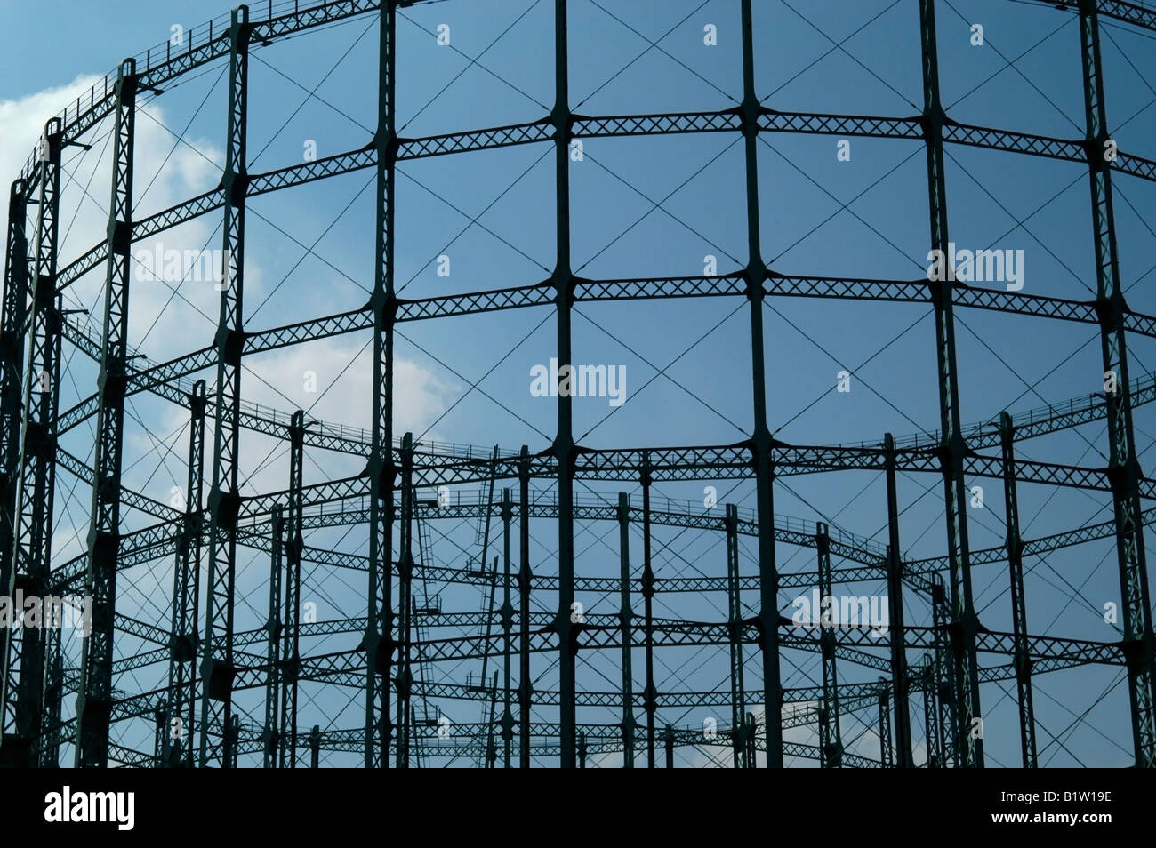 Gas storage tank hi-res stock photography and images - Alamy