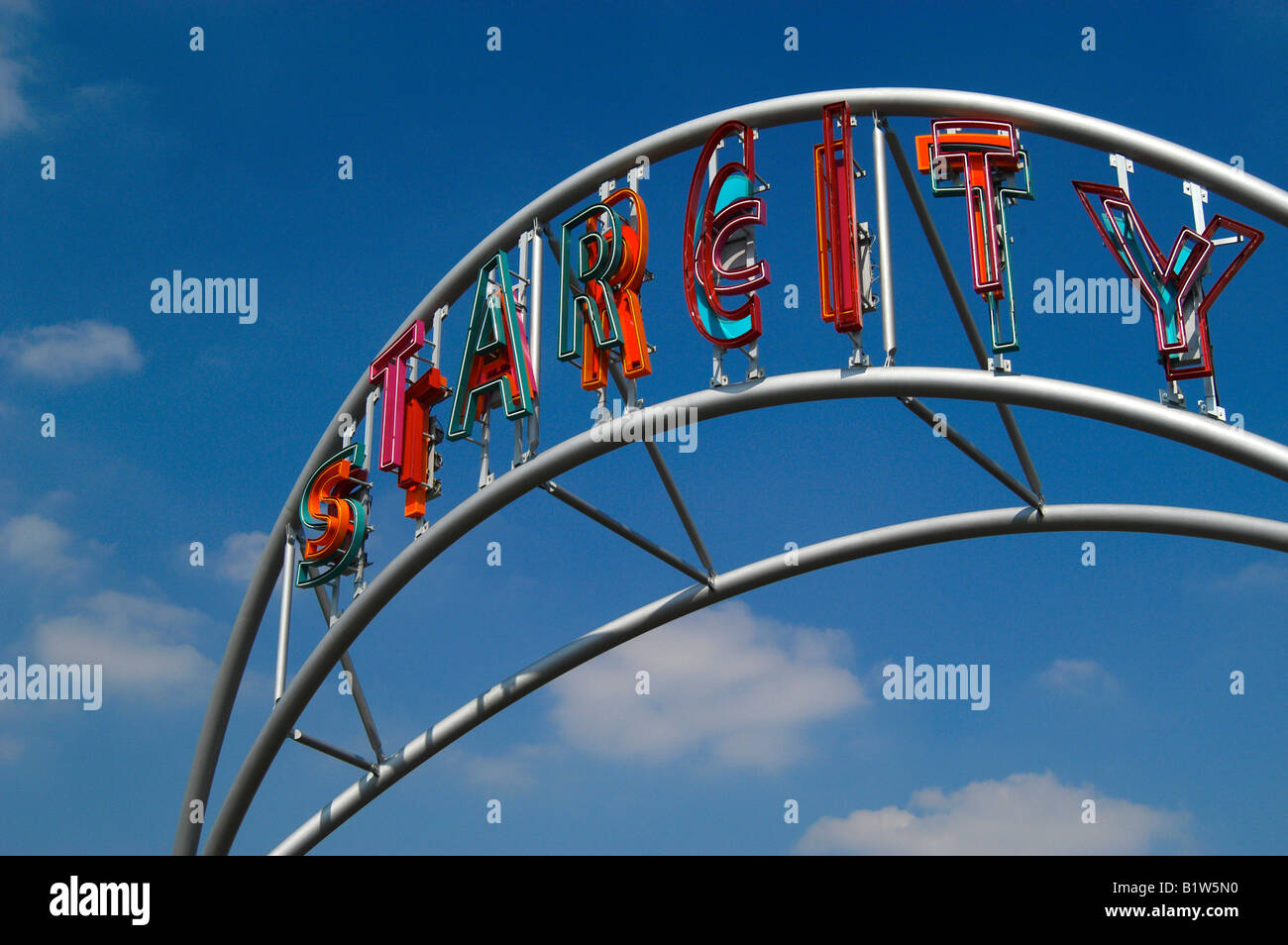 Birmingham city sign hi-res stock photography and images - Alamy