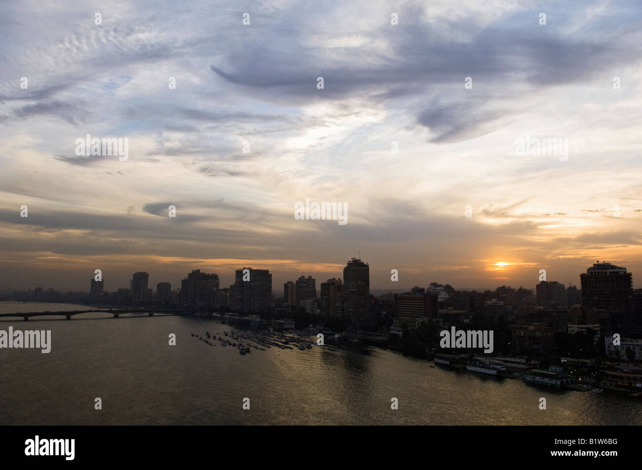 River nile in cairo hi-res stock photography and images - Alamy