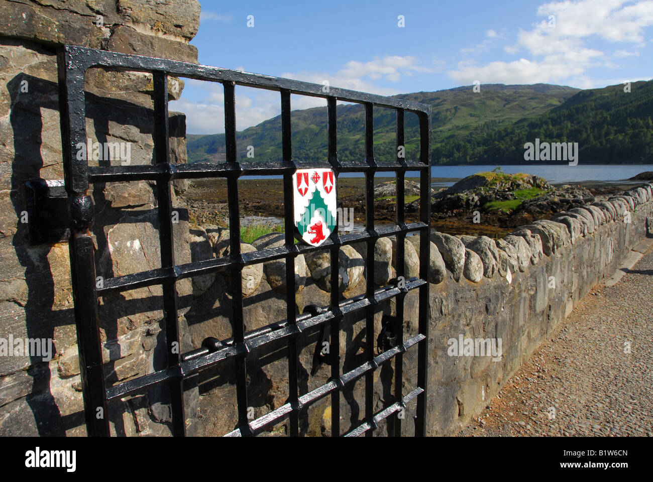 Loch gate hi-res stock photography and images - Alamy