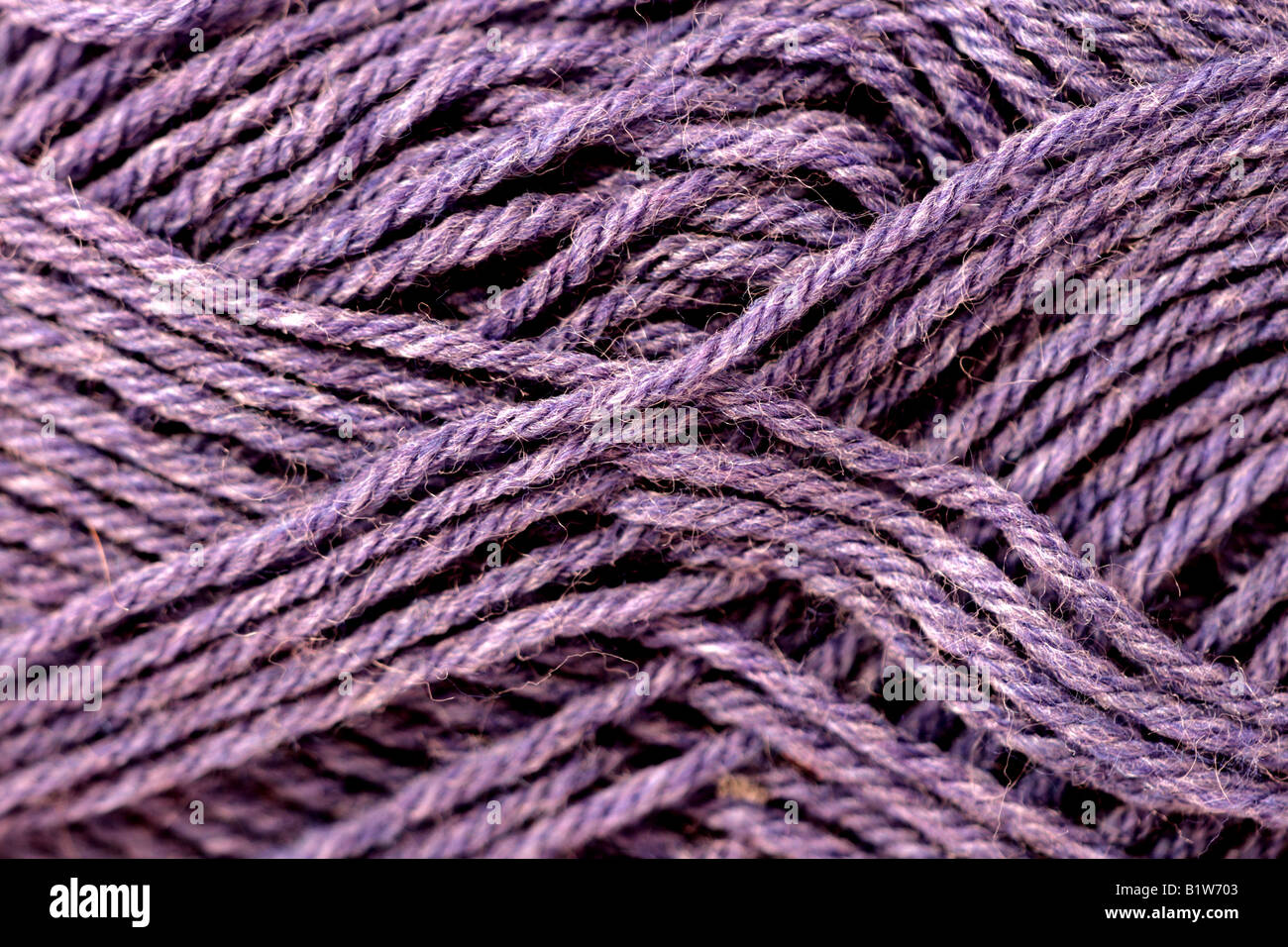 Colouring wool hi-res stock photography and images - Alamy