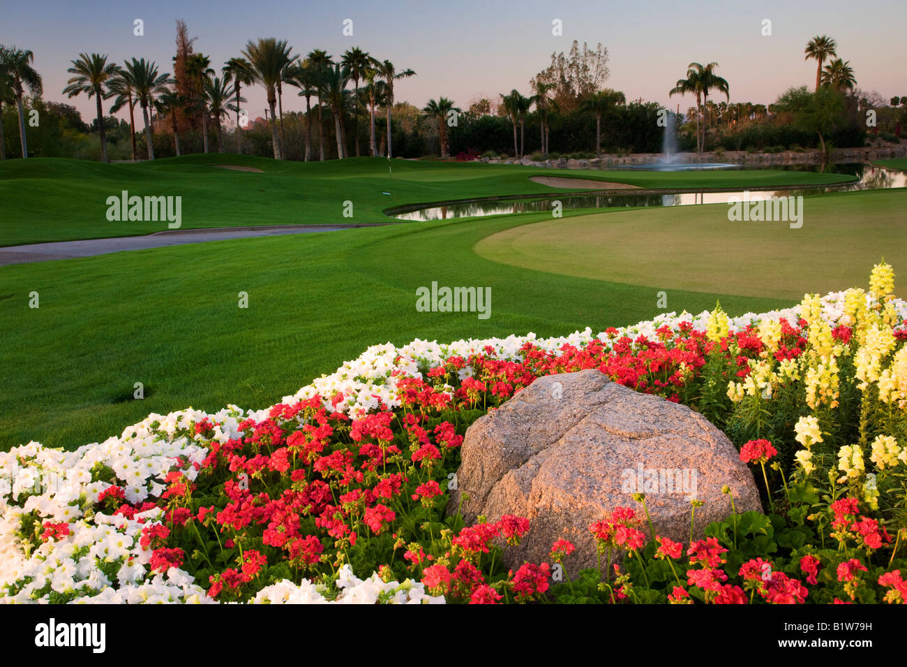 The putting green and the 9th hole of the Canyon Golf Course at the ...