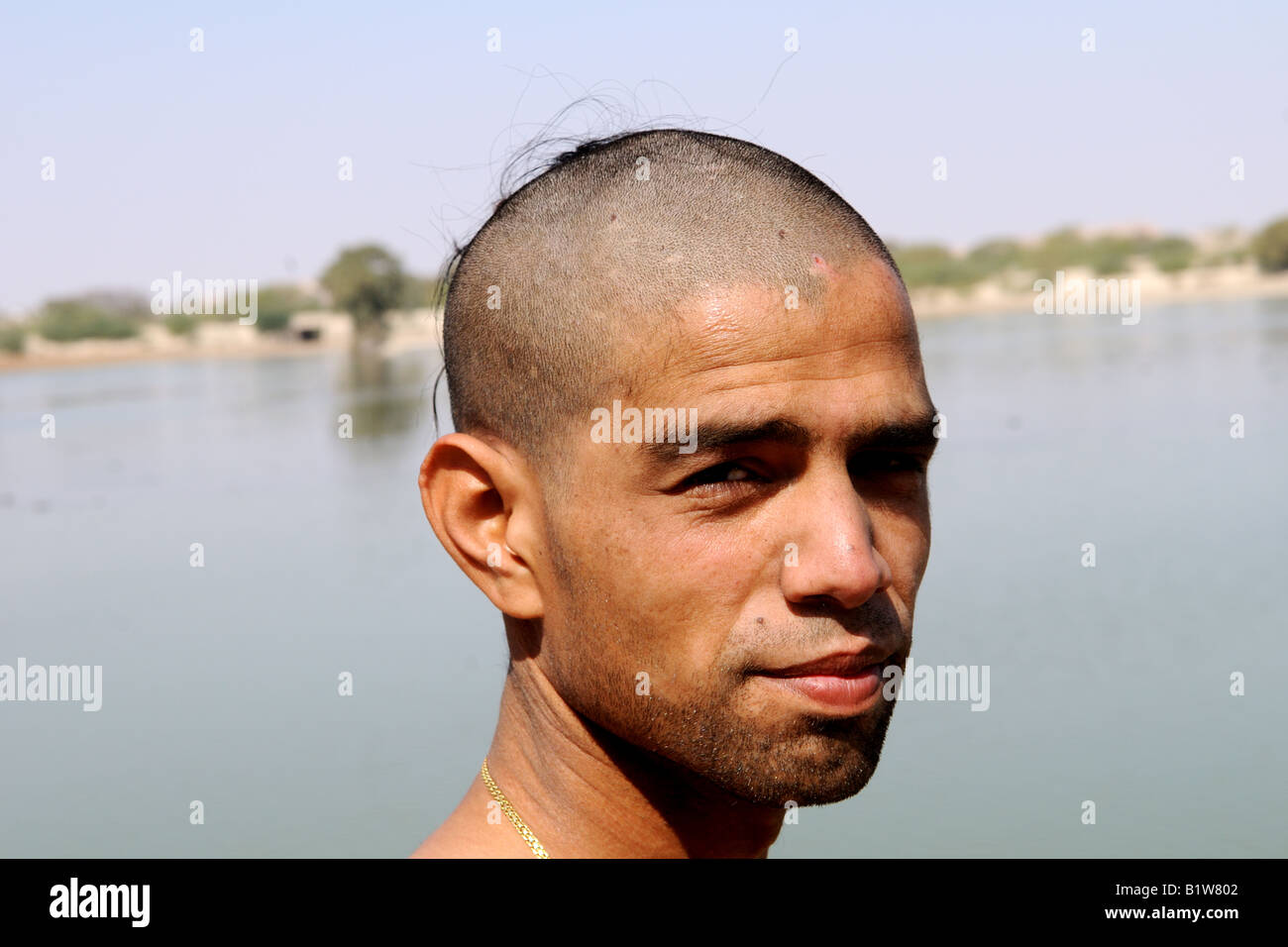 Hinduism brahmin hi-res stock photography and images - Alamy