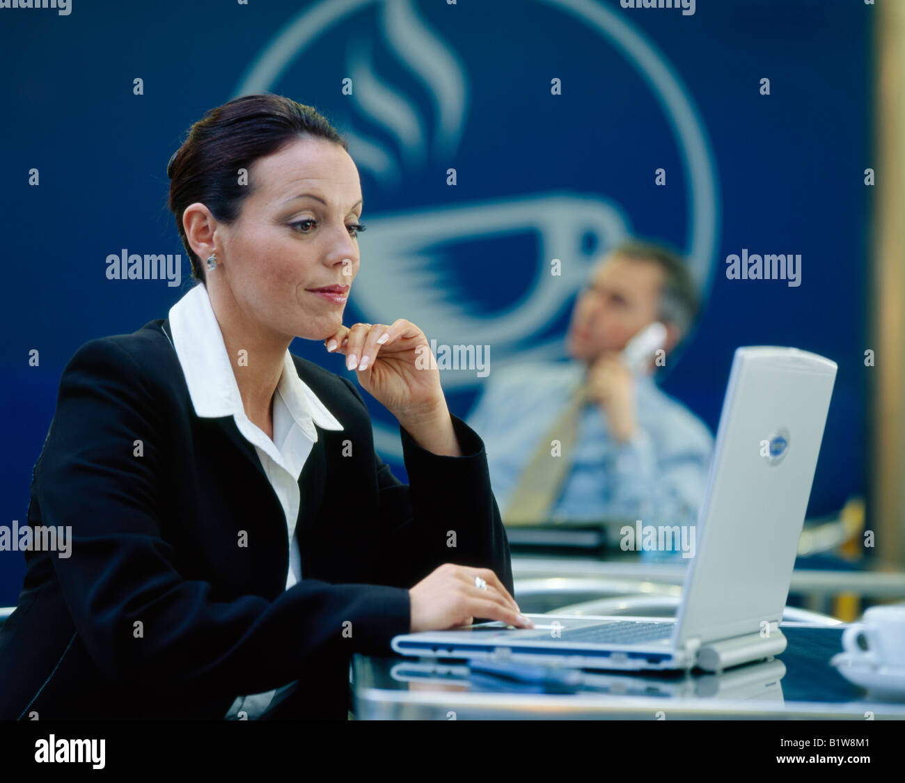 Lady working on computer hi-res stock photography and images - Alamy