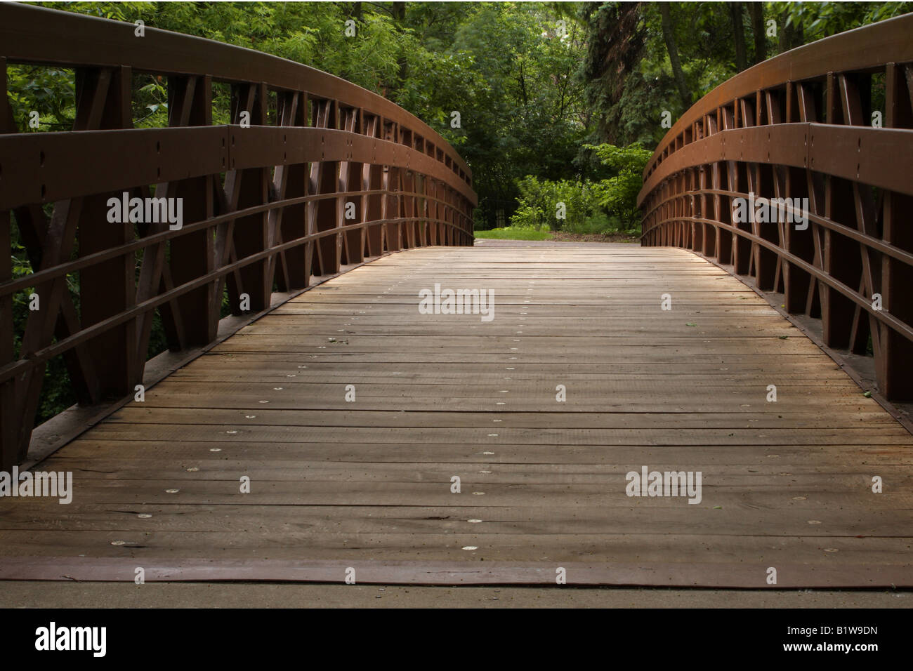 Wide pedestrian walkway hi-res stock photography and images - Alamy