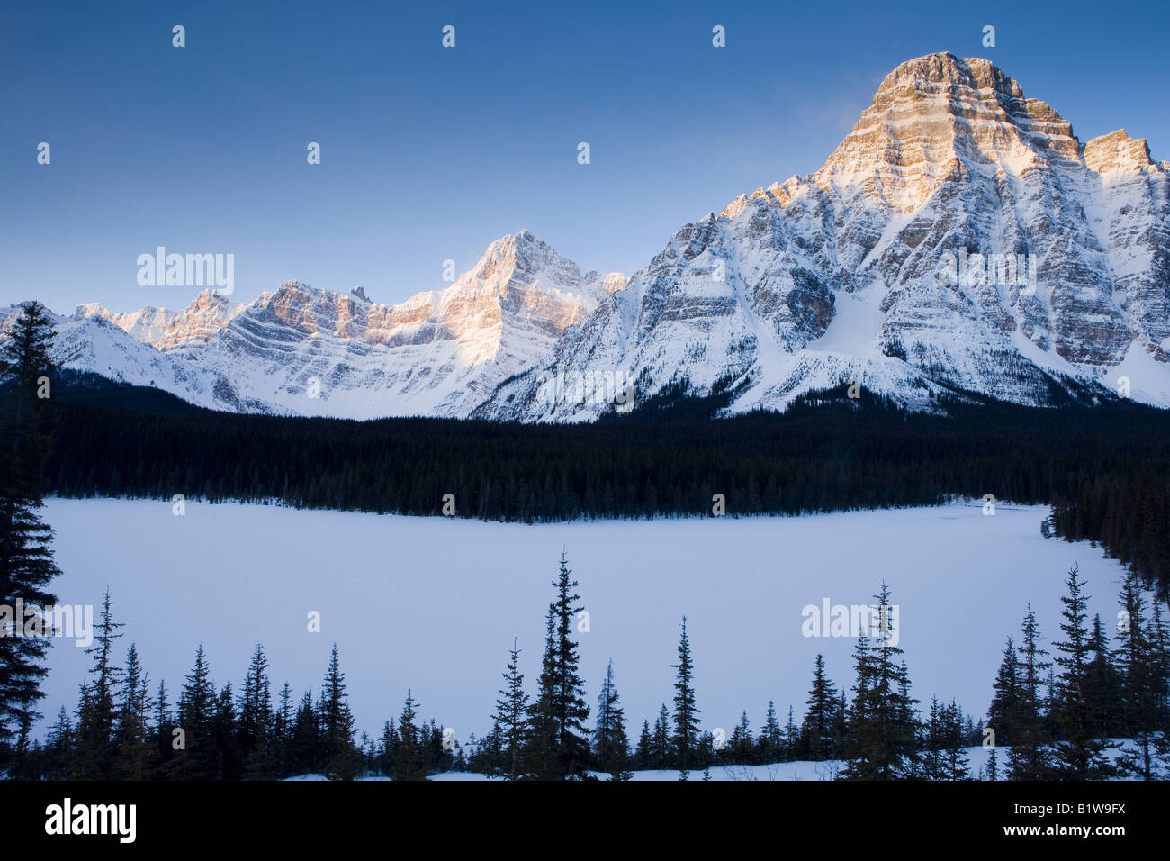 Canada Alberta Banff National Park Icefields Parkway Rocky mountains ...