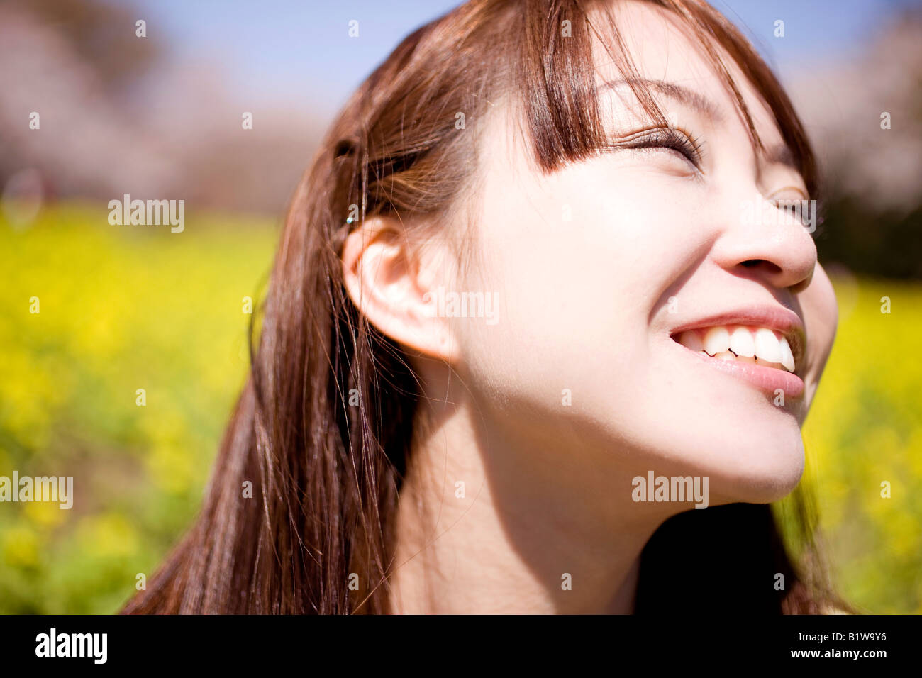 Profile of Japanese young woman Stock Photo - Alamy