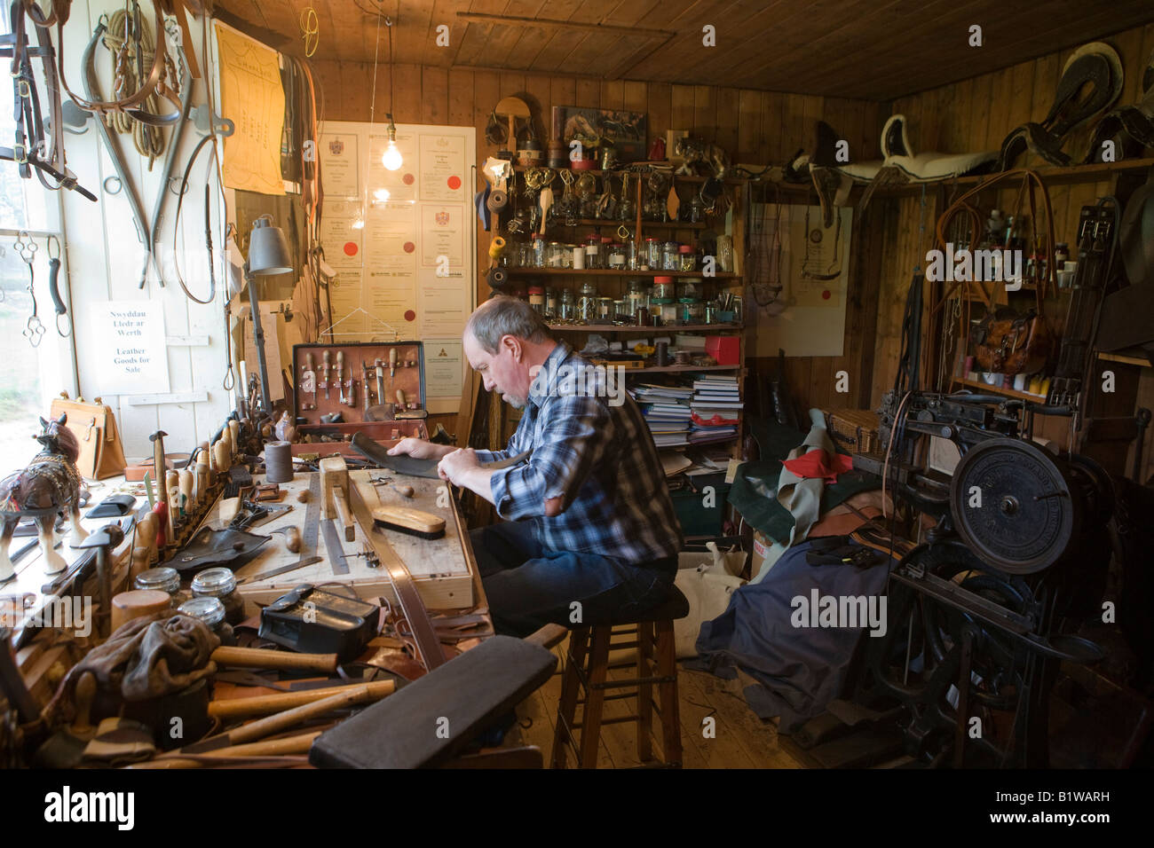 Saddler workshop hi-res stock photography and images - Alamy