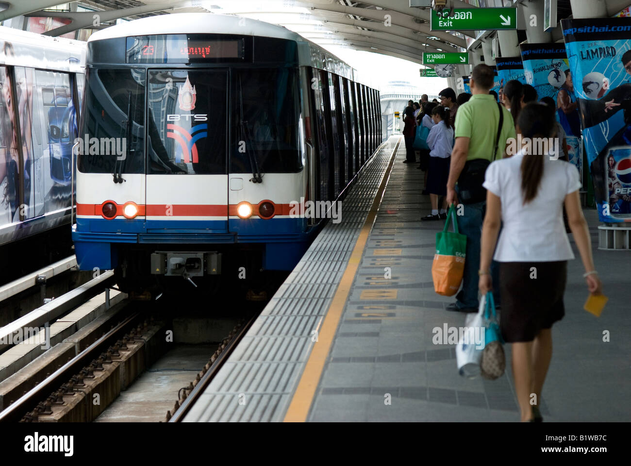 Bts train platform hi-res stock photography and images - Alamy
