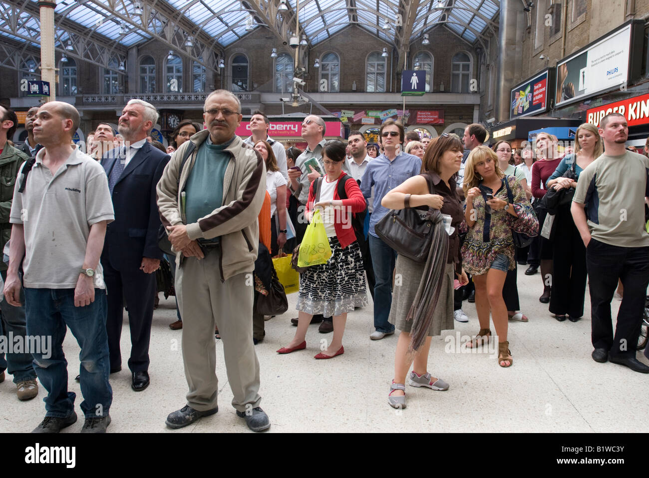 Passenger concourse evening Rush Hour Charing Cross Mainline railway ...