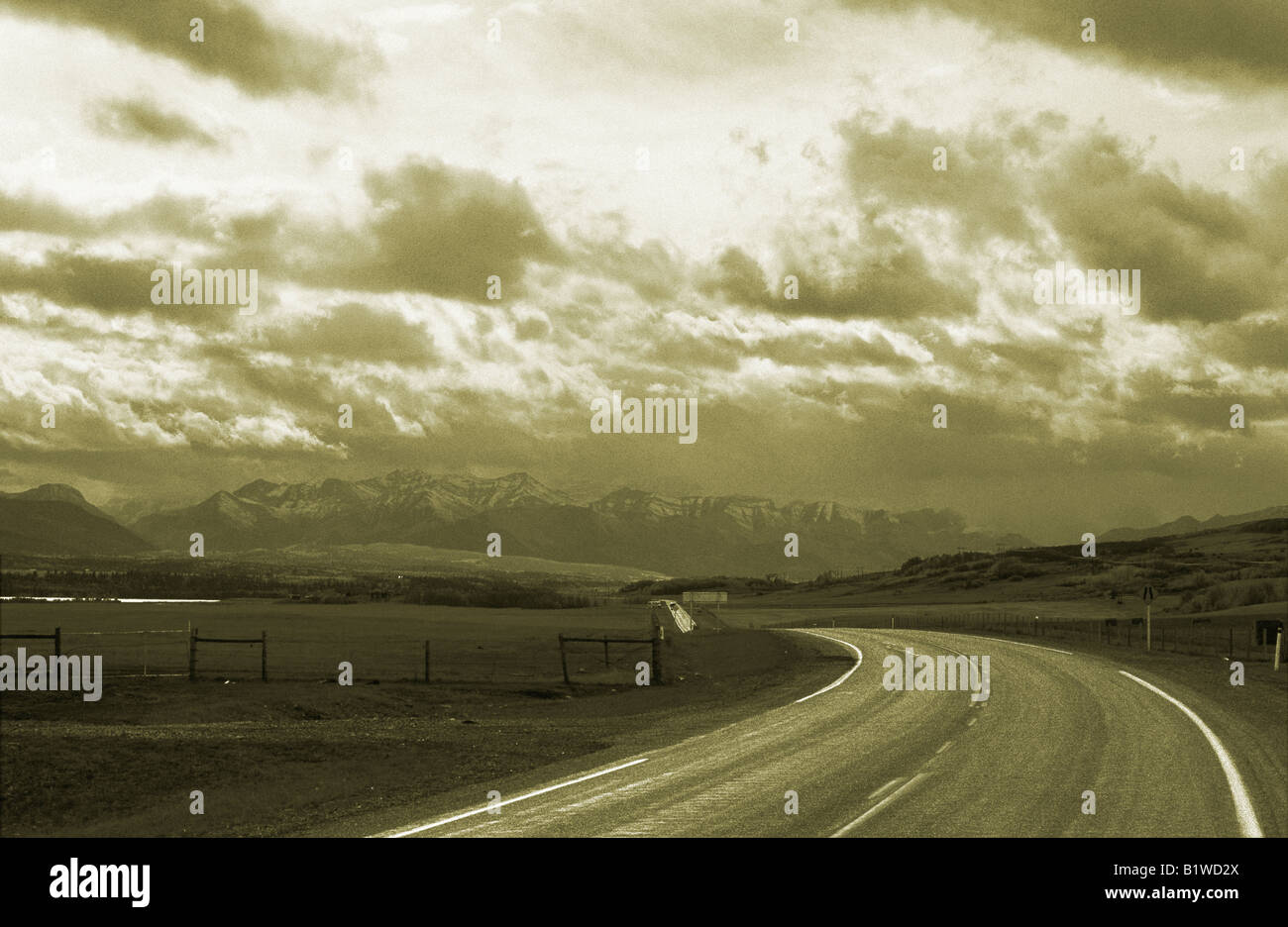 road alberta canada Stock Photo - Alamy