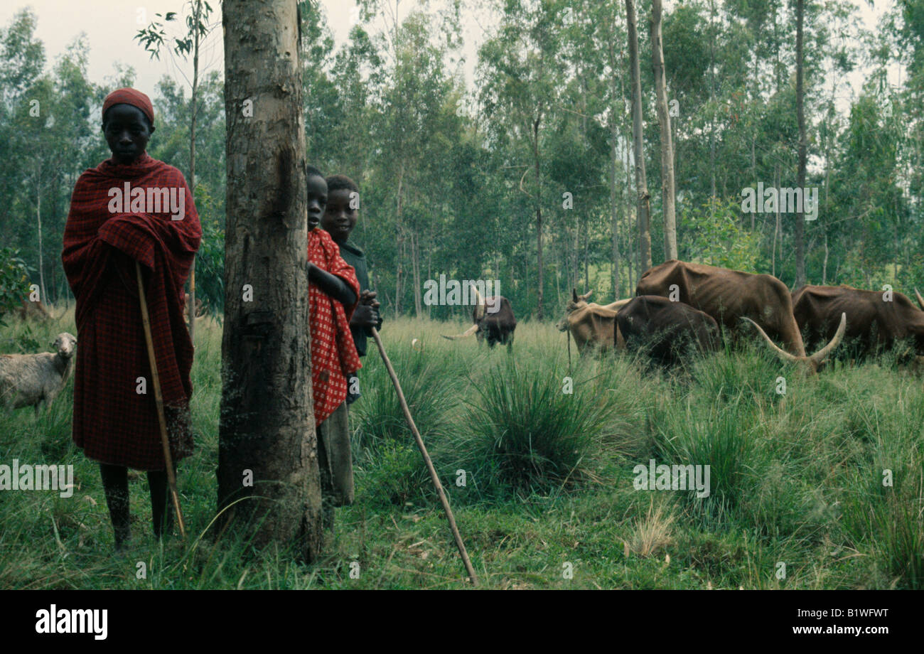 Hutu people hi-res stock photography and images - Alamy