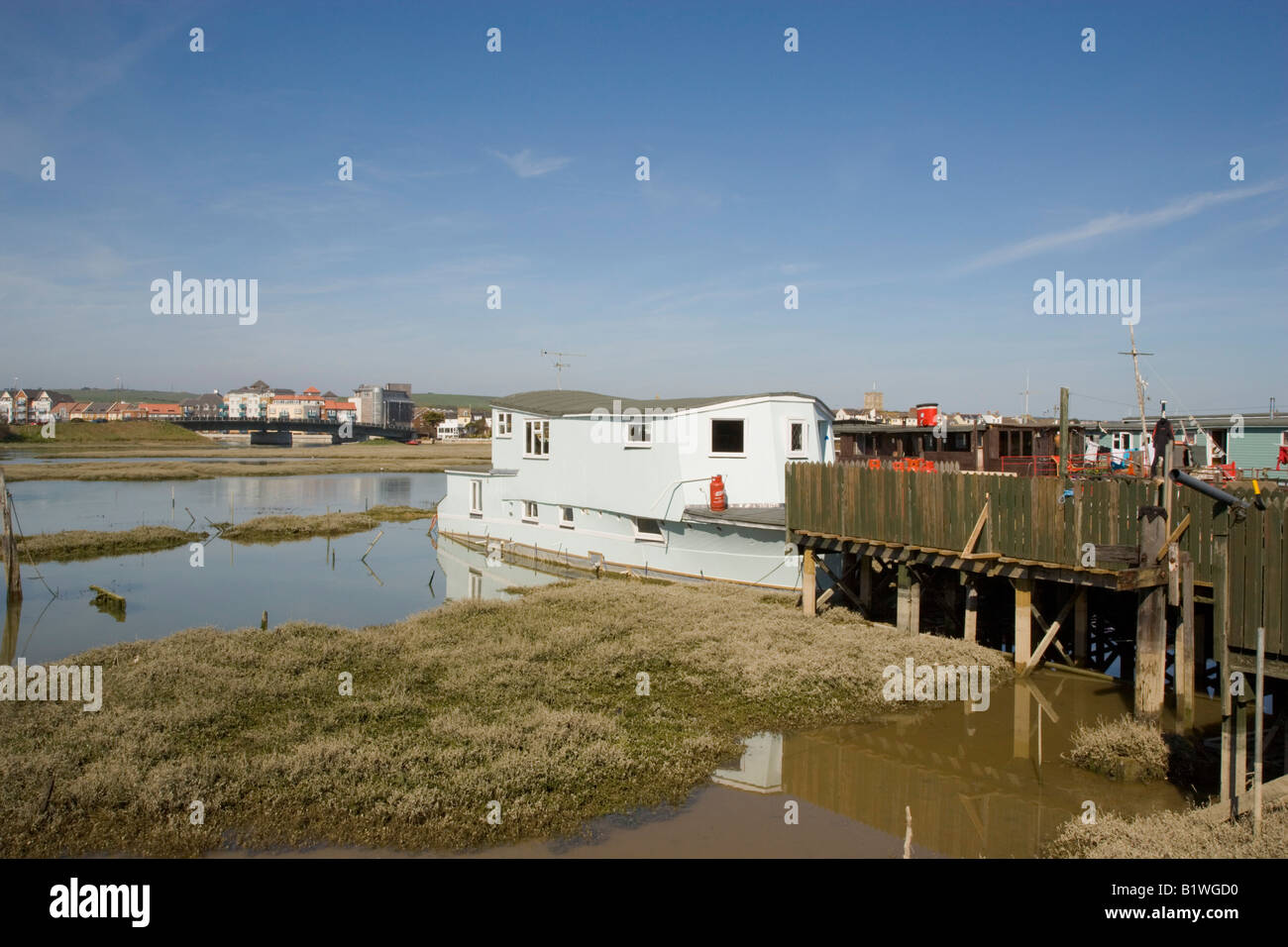 Shoreham by sea houseboats hi-res stock photography and images - Alamy