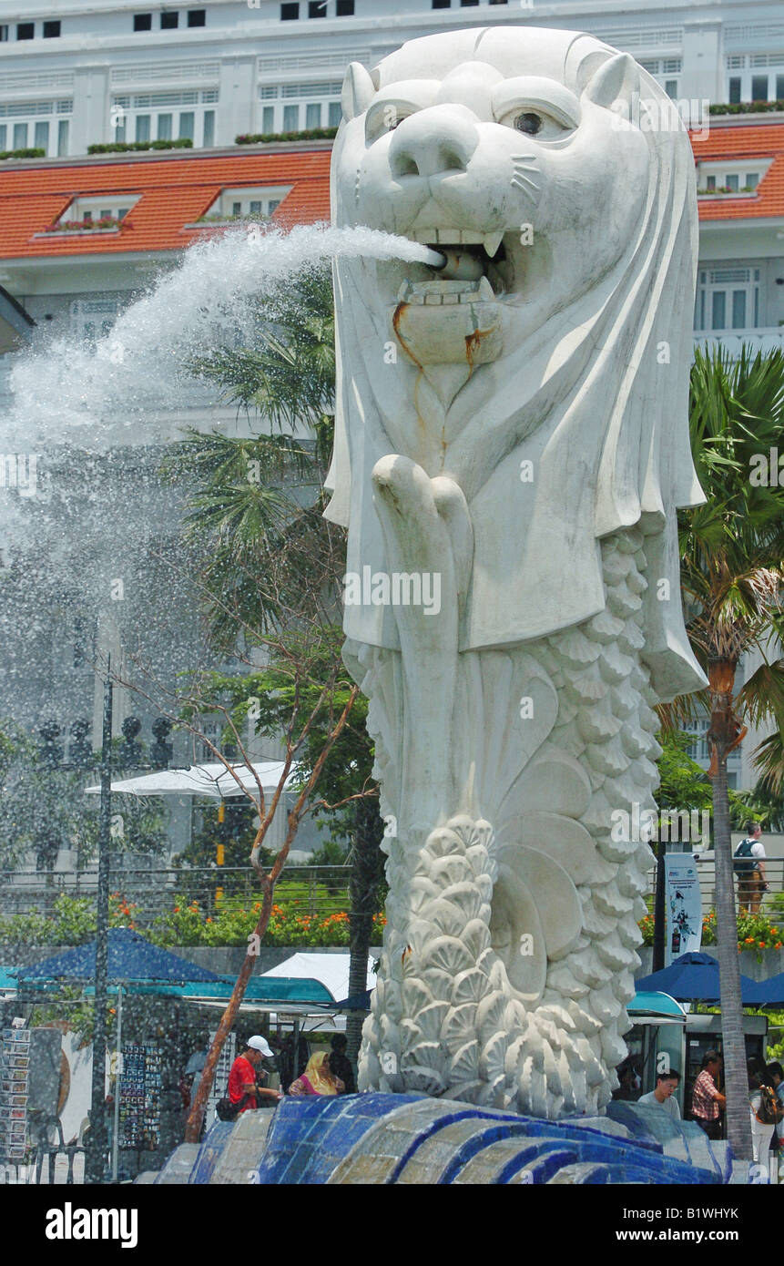 Once at the merlion park hi-res stock photography and images - Alamy