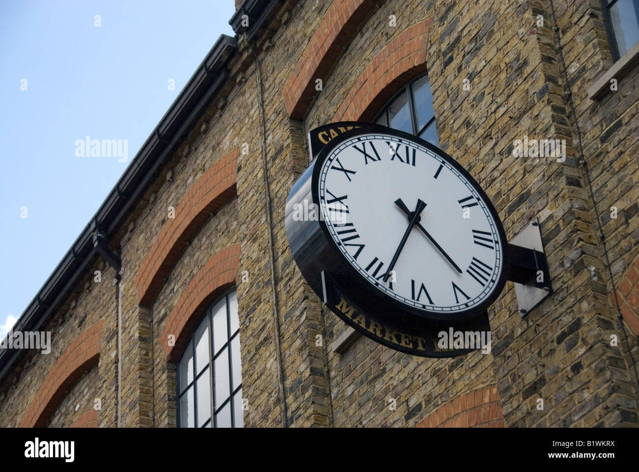 The clock building hi-res stock photography and images - Alamy