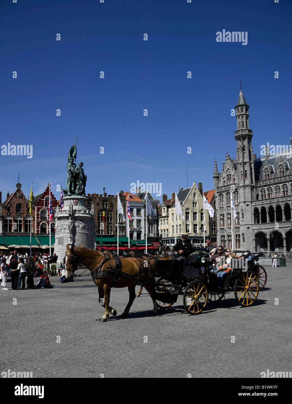 Sightseeing by horse-drawn carriage, Markt, Bruges, Flanders, Europe ...