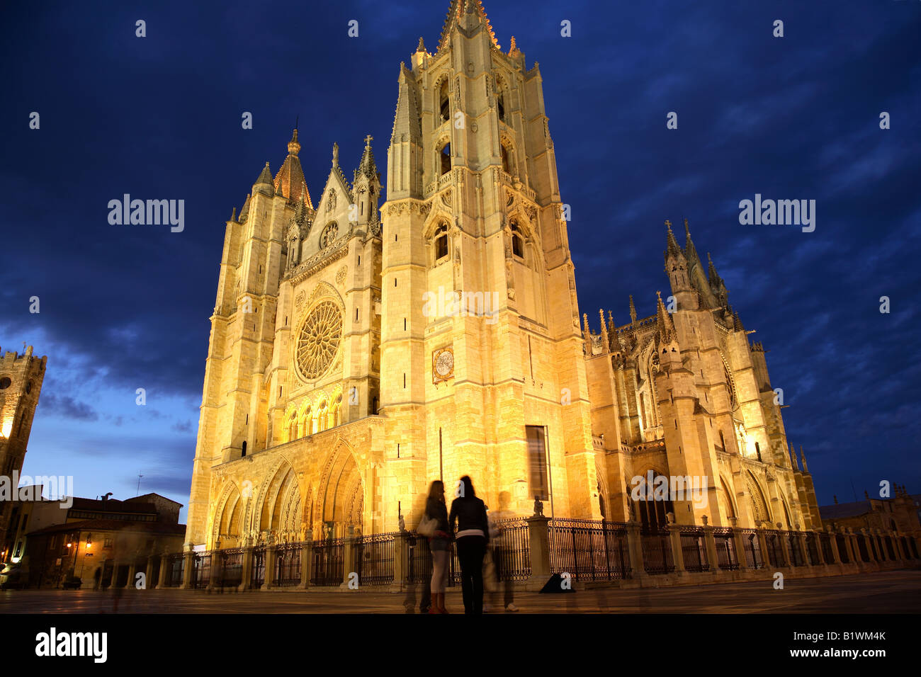 Leon cathedral, spain hi-res stock photography and images - Alamy