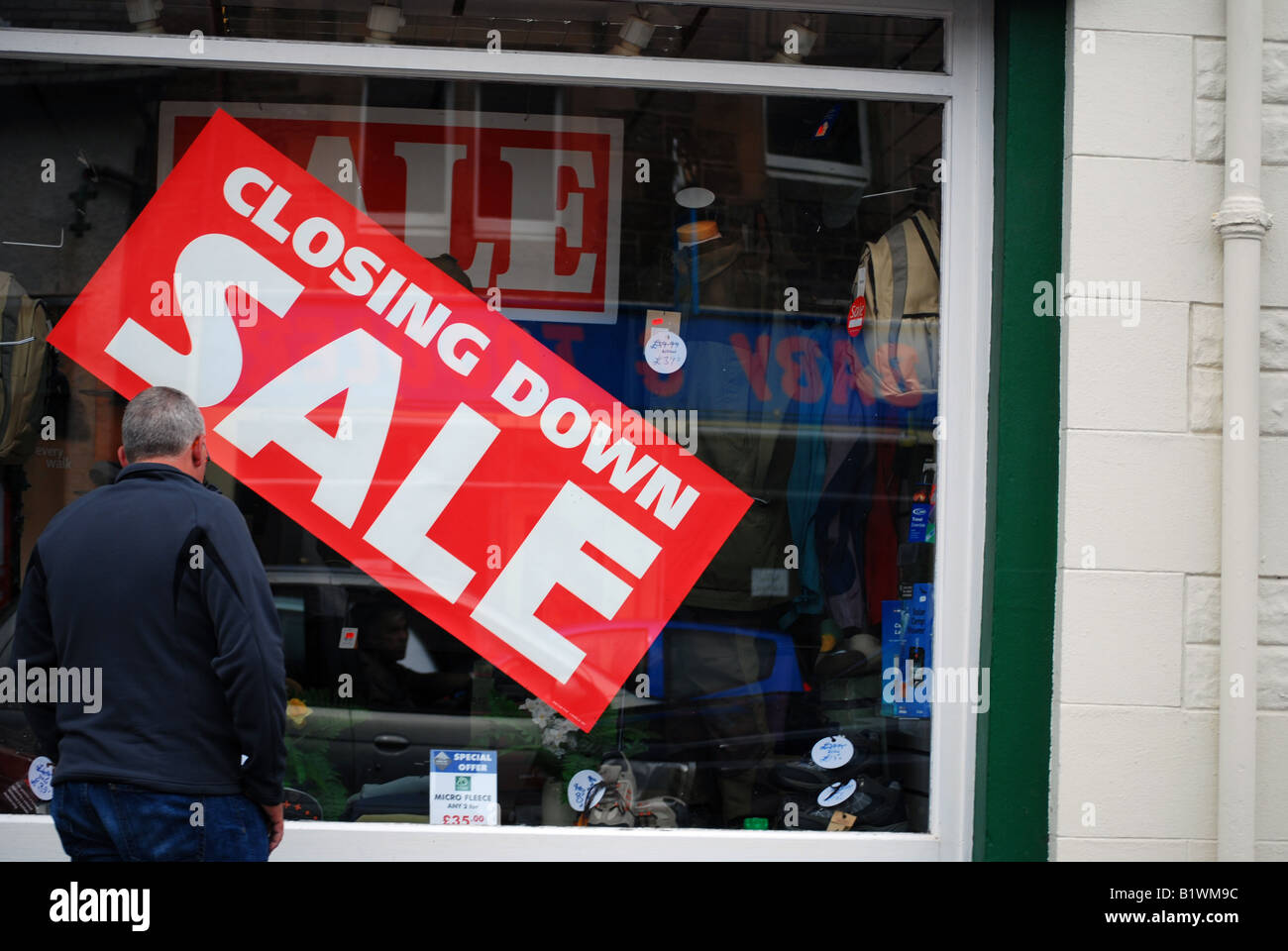 Closing down sale Stock Photo - Alamy Closing down sale Stock Photo - Alamy