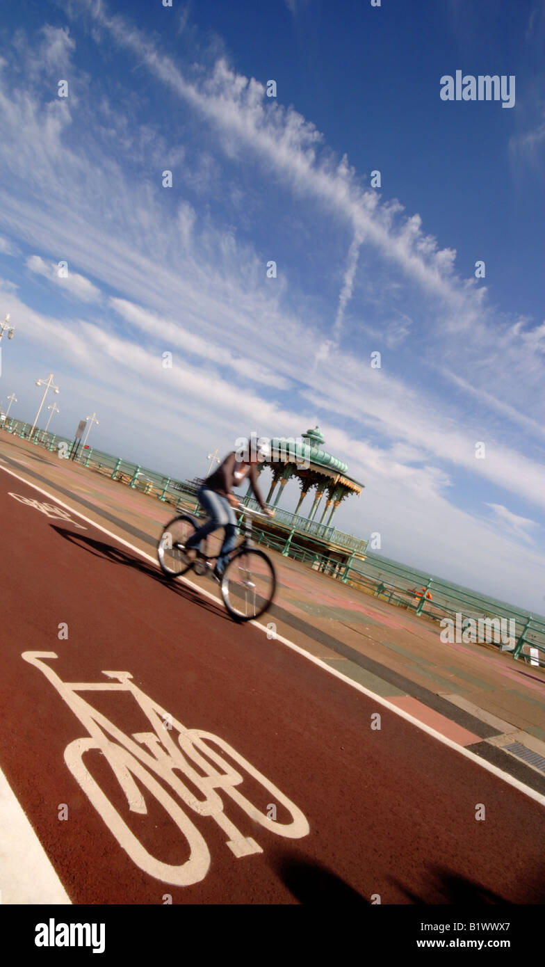 Brighton cycle lane hi-res stock photography and images - Alamy