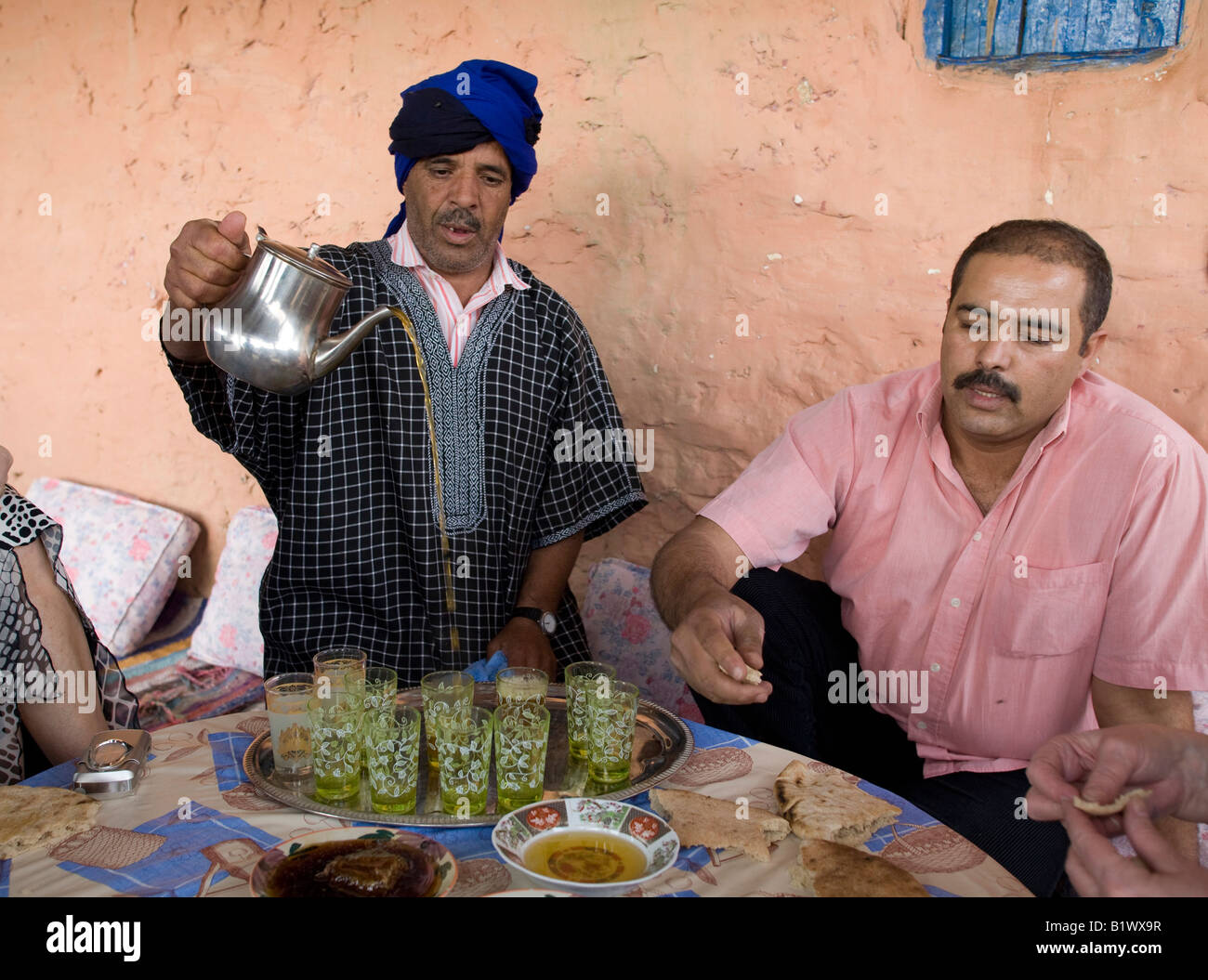 Touareg tea hi-res stock photography and images - Alamy